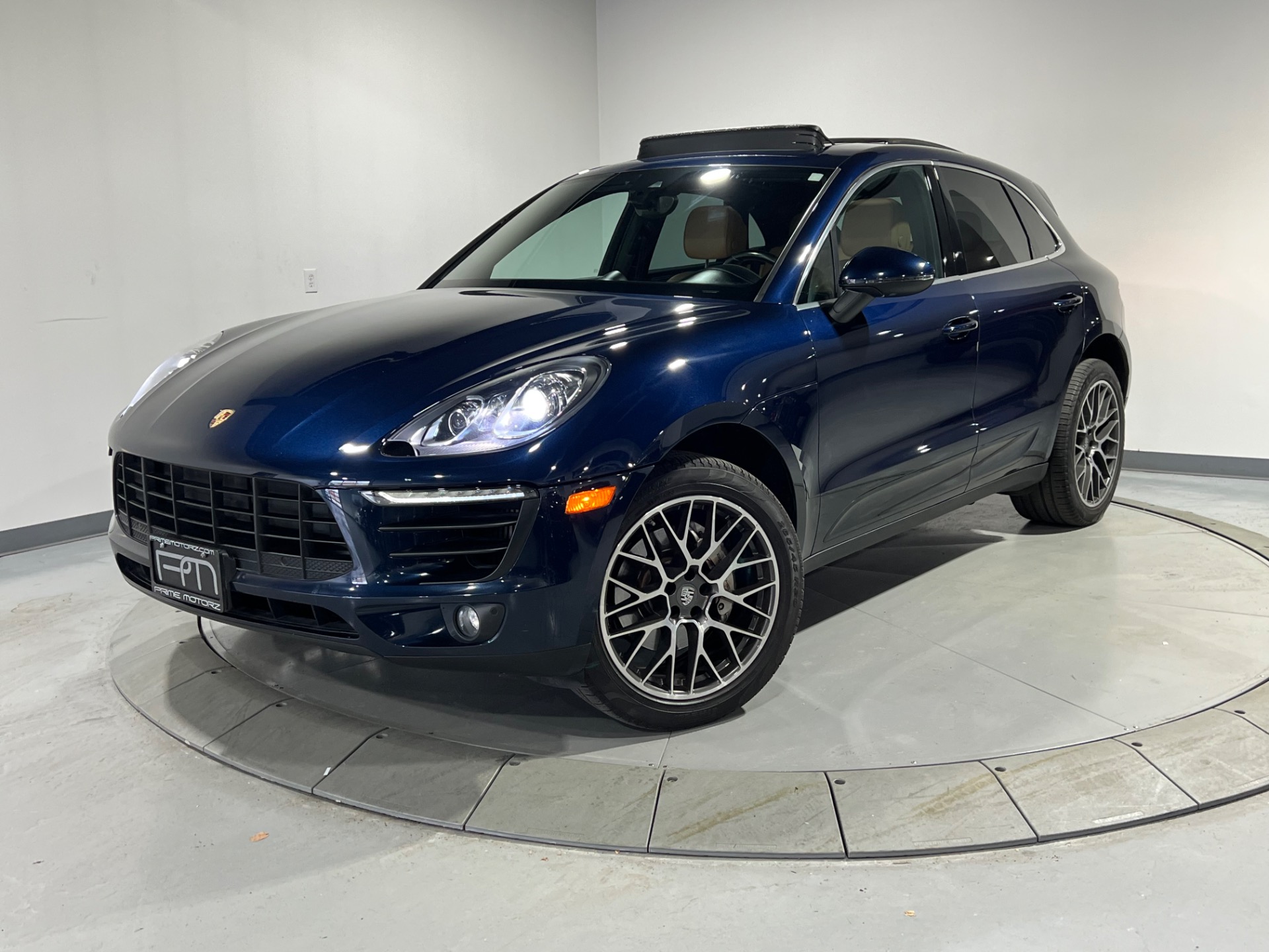 Used 2018 Night Blue Metallic Porsche Macan S AWD * Salvage Title ...