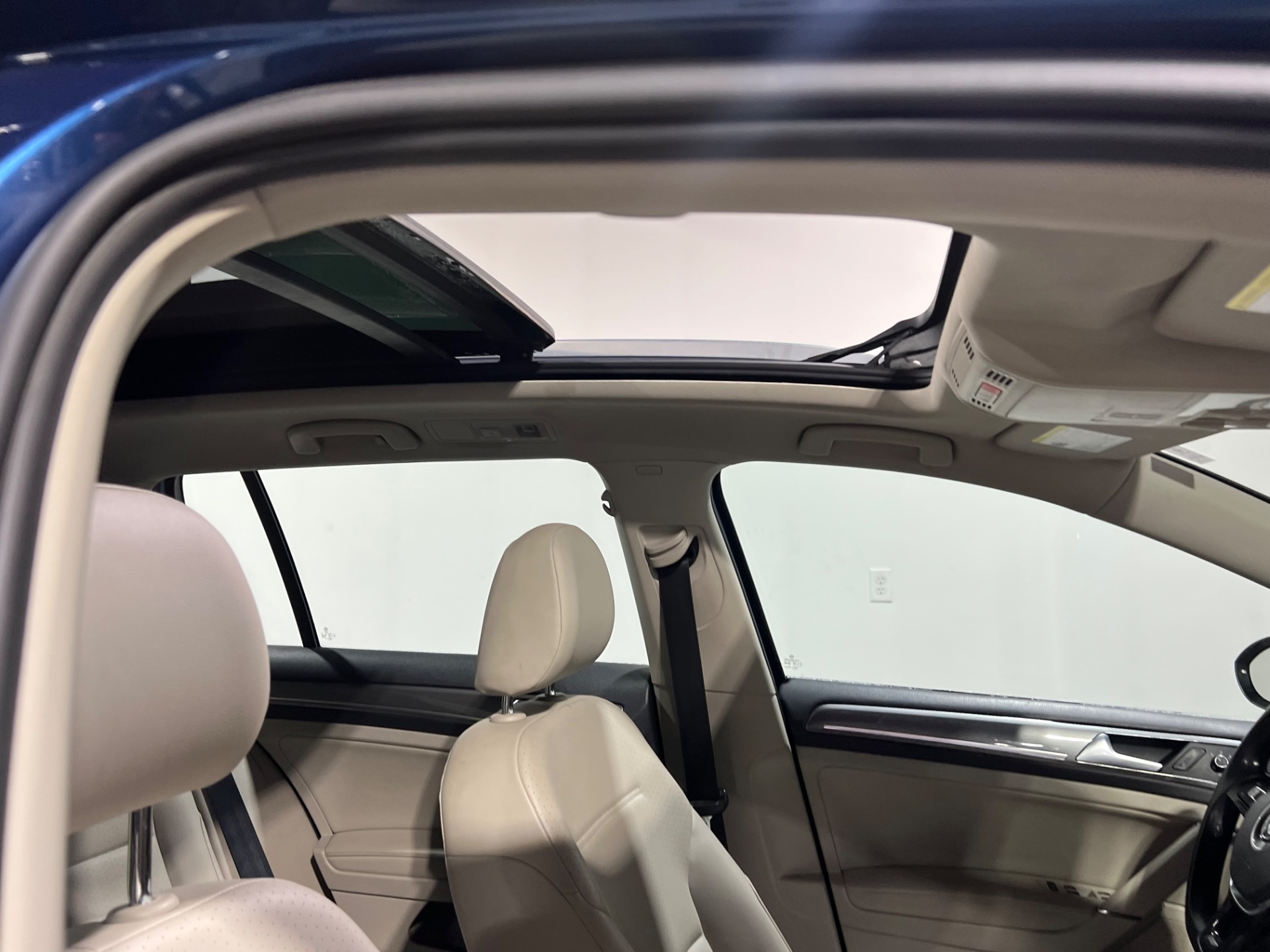 Used 2017 Silk Blue Metallic Volkswagen Golf Alltrack TSI SE 4motion ...