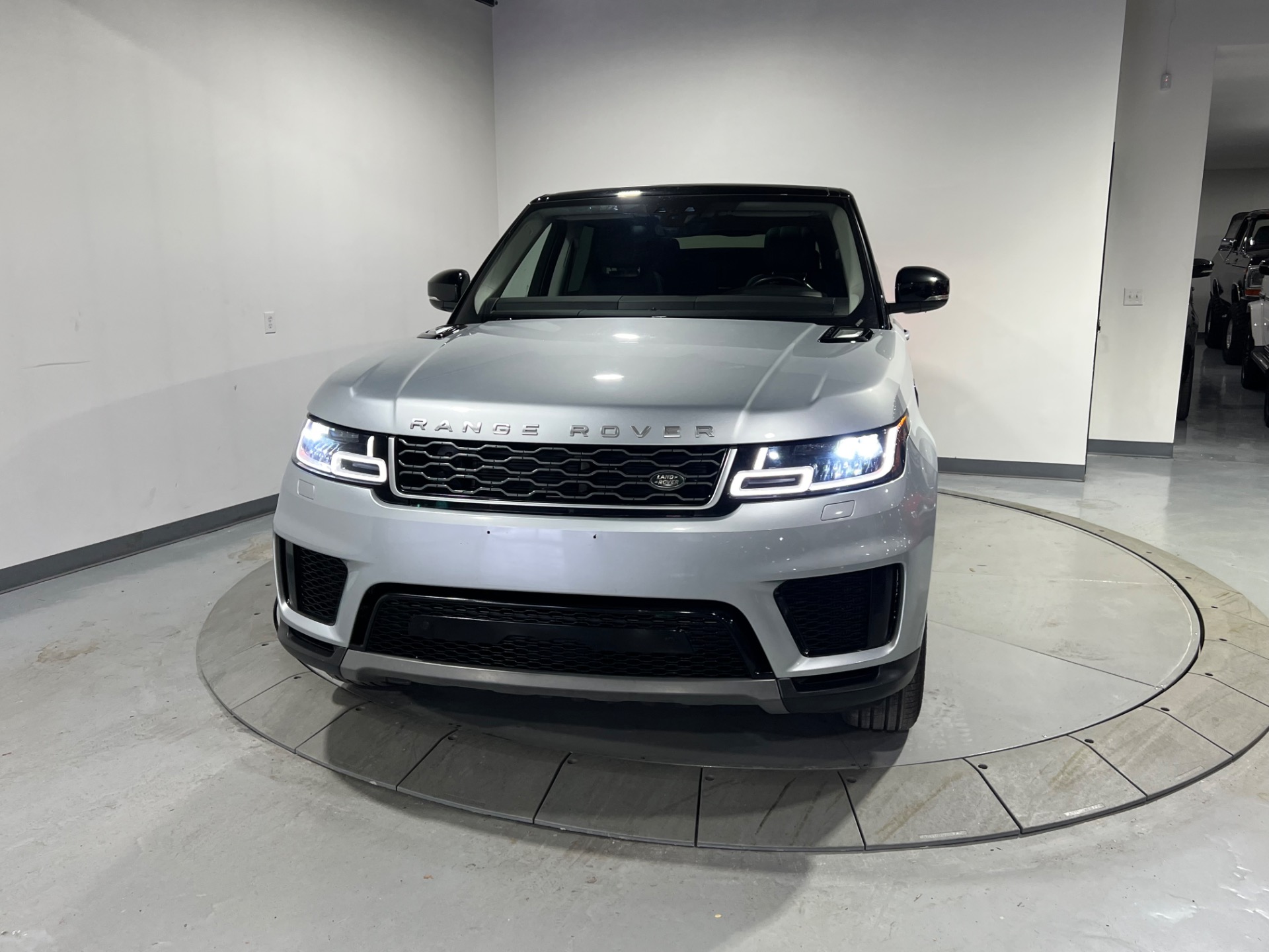 Used 2018 Indus Silver Metallic Land Rover Range Rover Sport AWD SE For ...
