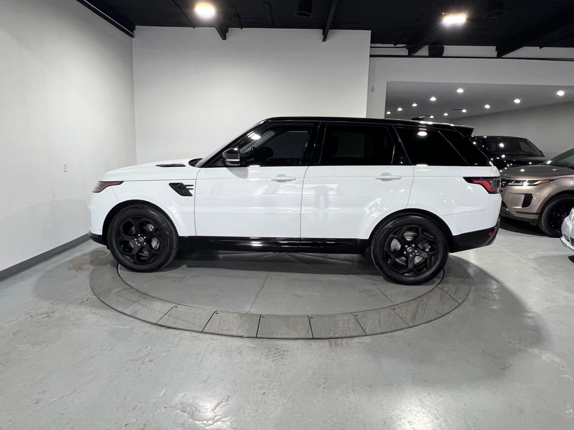 Used 2020 Fuji White Land Rover Range Rover Sport HSE AWD HSE For Sale ...