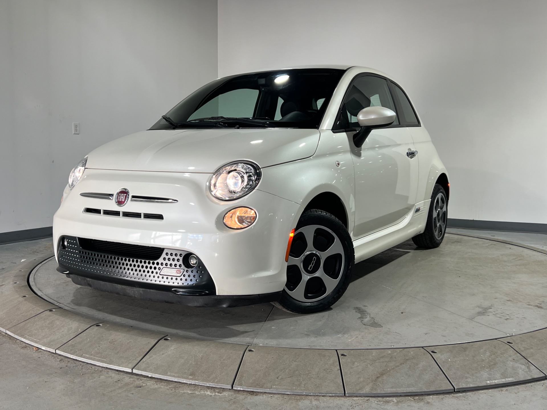 Used 2017 Bianco Perla Tri-Coat FIAT 500e EV For Sale (Sold) | Prime Motorz Stock #4968
