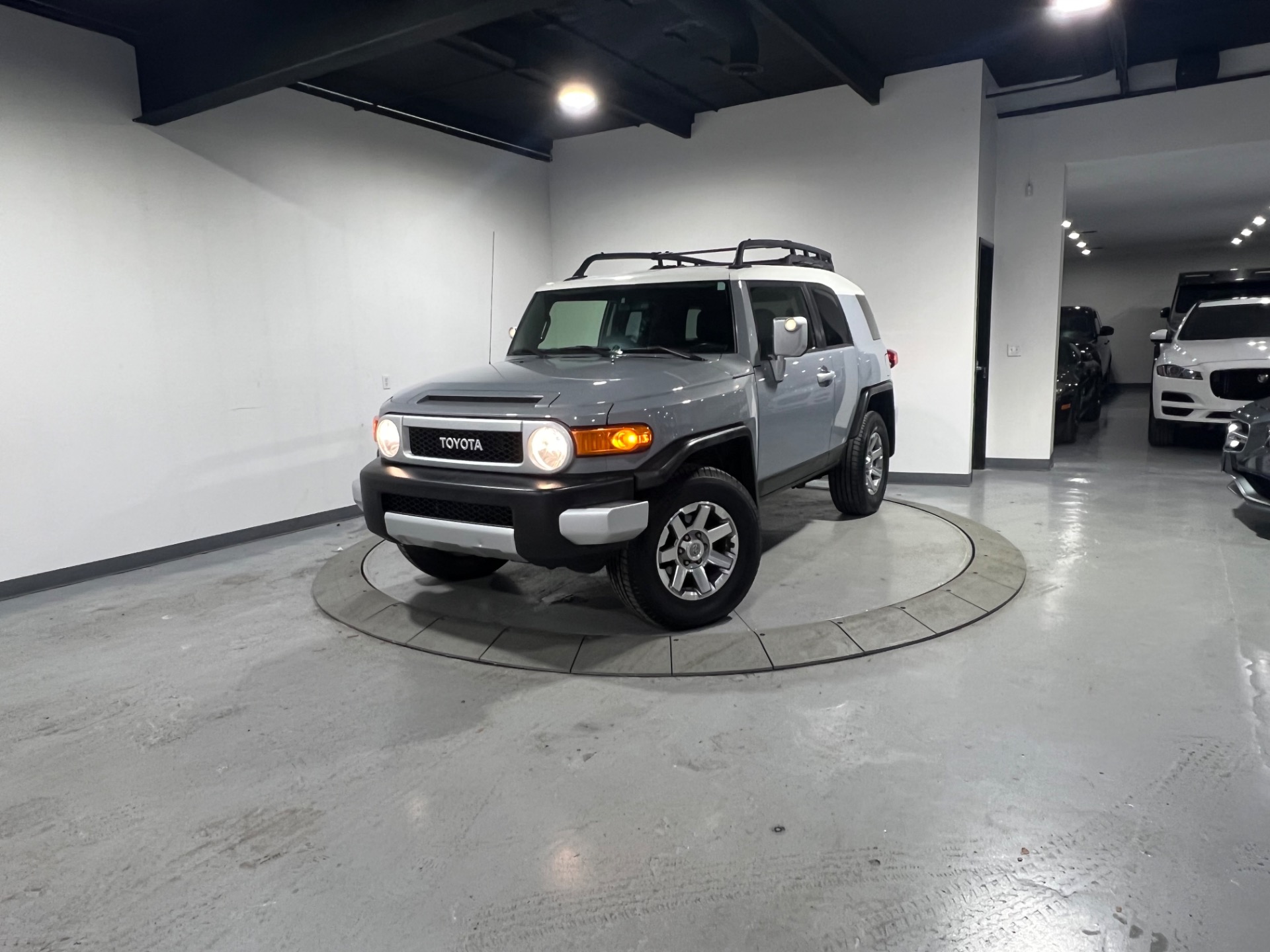 Used 2014 Cement Gray Toyota FJ Cruiser 4x4 For Sale (Sold) | Prime ...