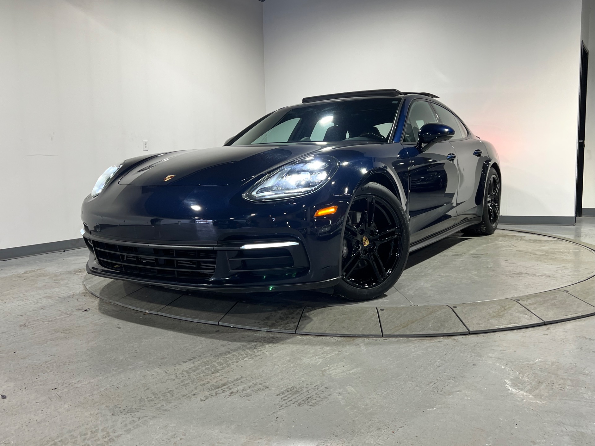 Used 2018 Night Blue Metallic Porsche Panamera 4 AWD 4 For Sale (Sold ...