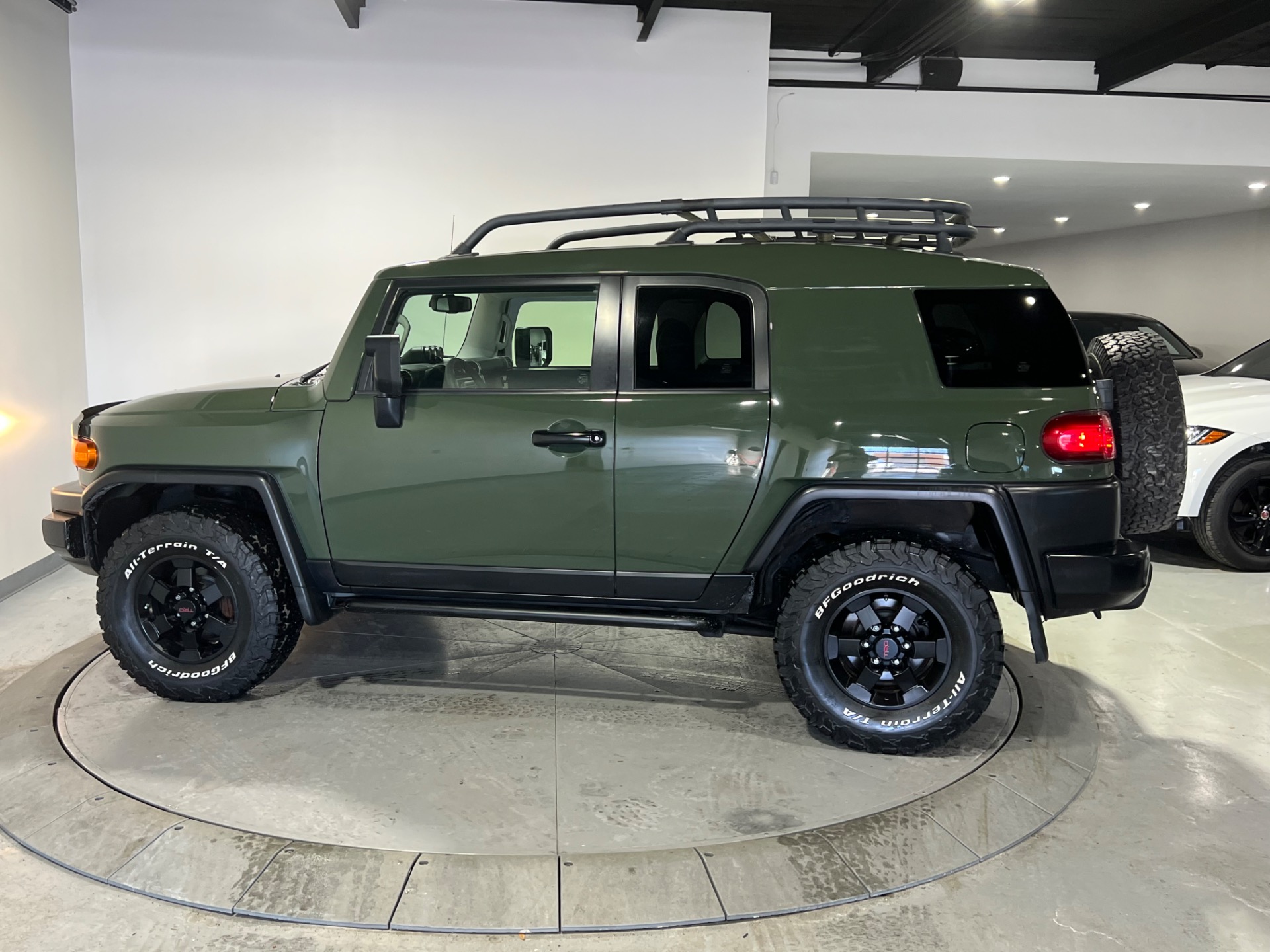 Used 2011 Army Green Toyota FJ Cruiser 4x4 For Sale (Sold) | Prime ...