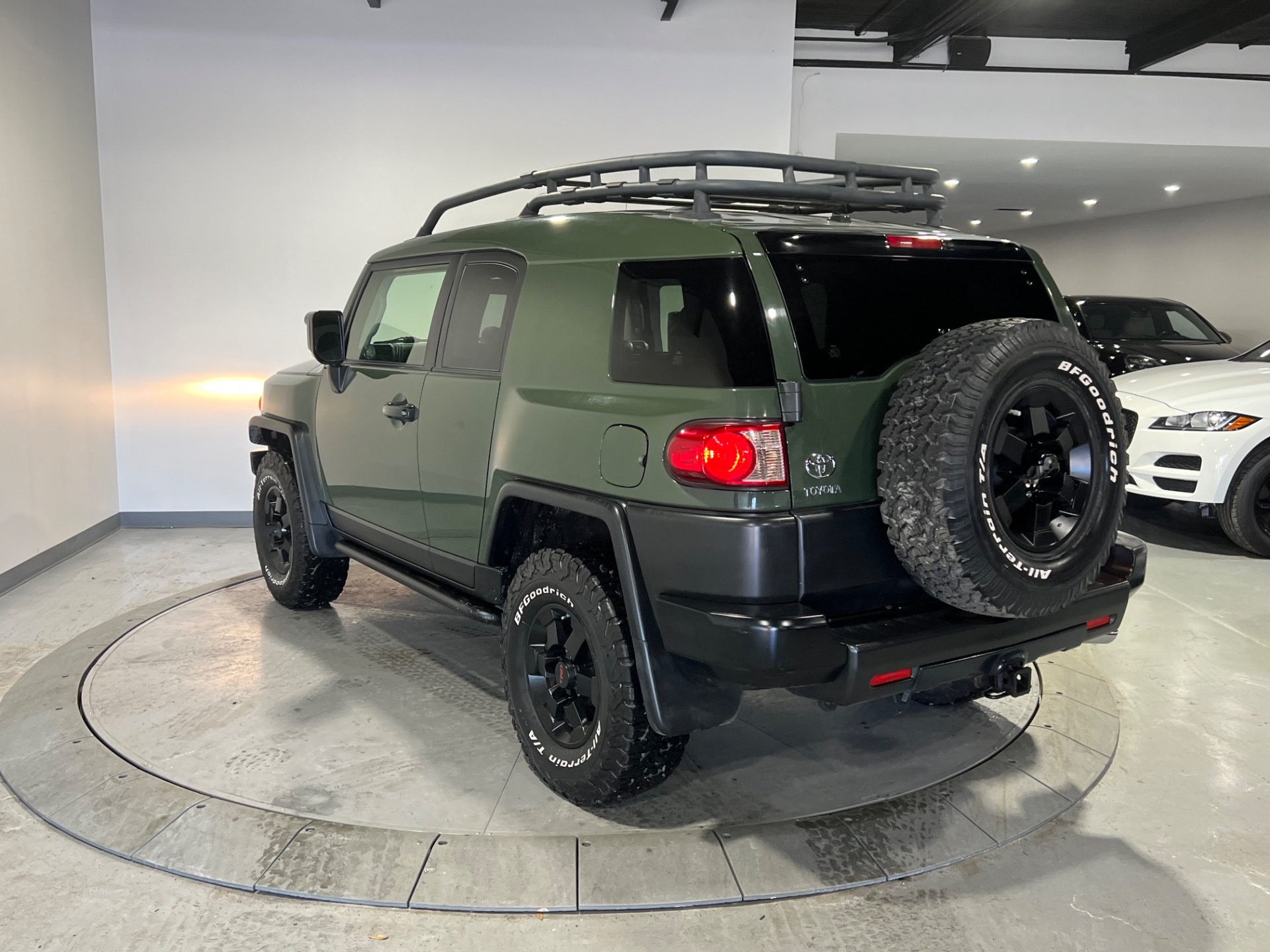 Used 2011 Army Green Toyota FJ Cruiser 4x4 For Sale (Sold) | Prime ...