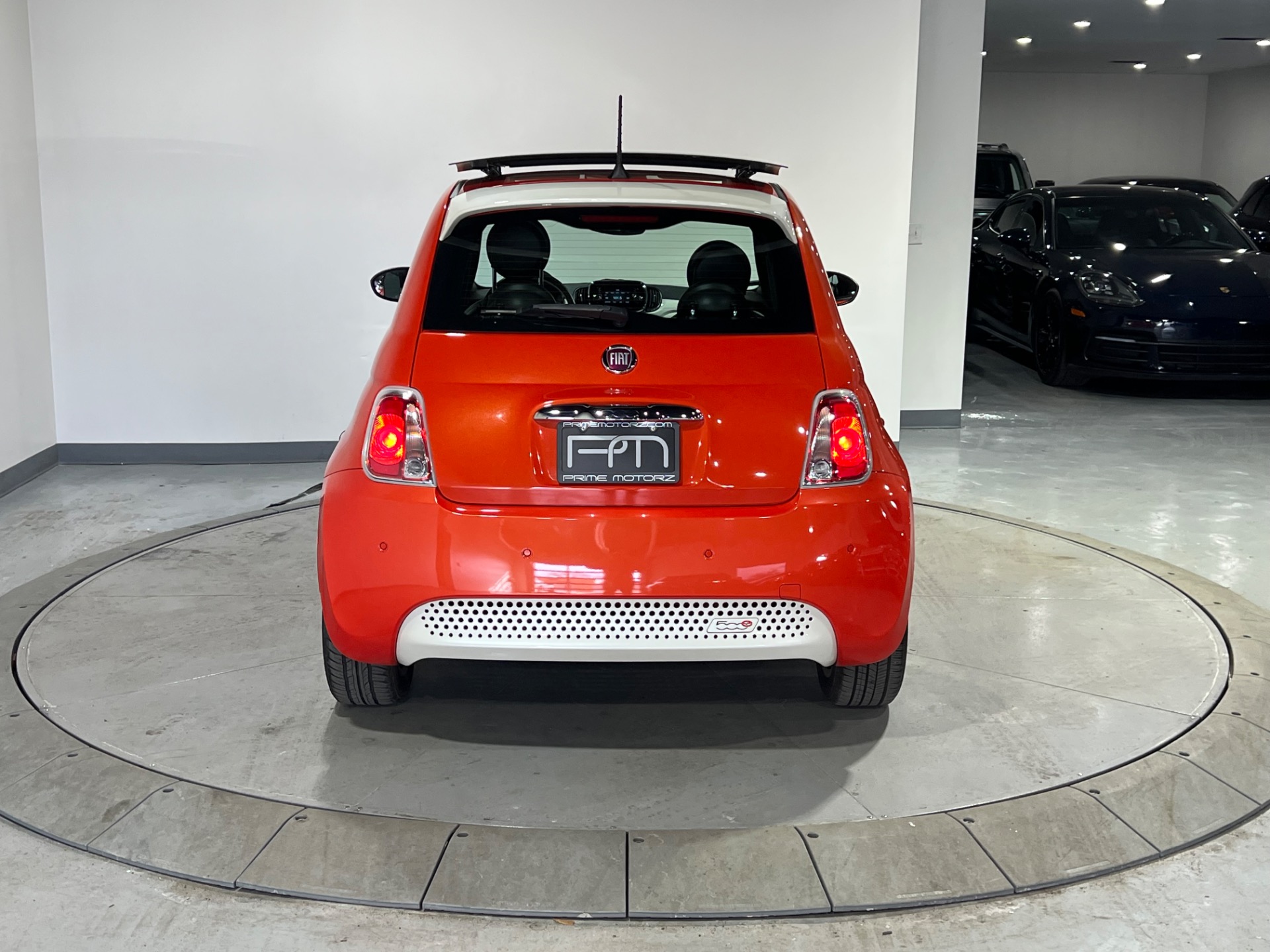 Used 2017 Electric Orange Tri-Coat Pearl Coat FIAT 500e EV For Sale ...