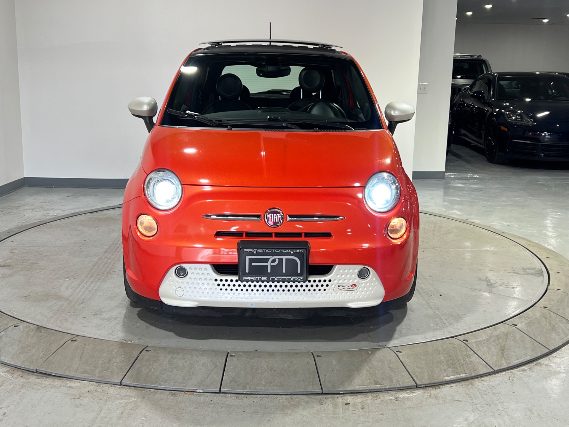 Used 2017 Electric Orange Tri-Coat Pearl Coat FIAT 500e EV For Sale ...