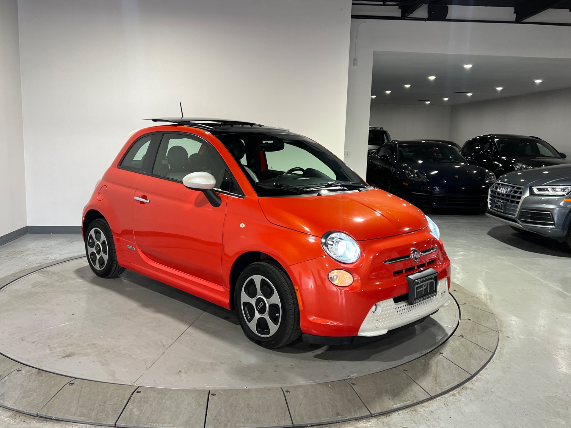 Used 2017 Electric Orange Tri-Coat Pearl Coat FIAT 500e EV For Sale ...