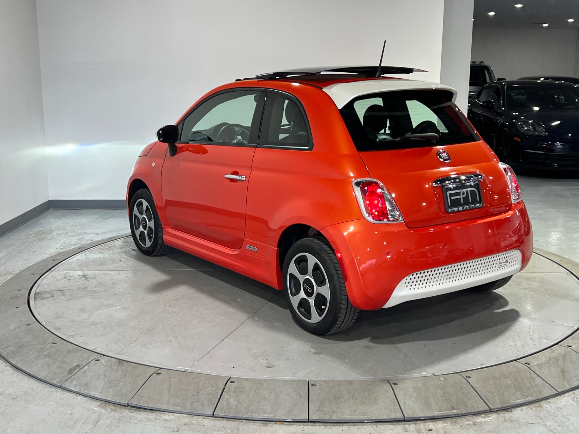 Used 2017 Electric Orange Tri-Coat Pearl Coat FIAT 500e EV For Sale ...