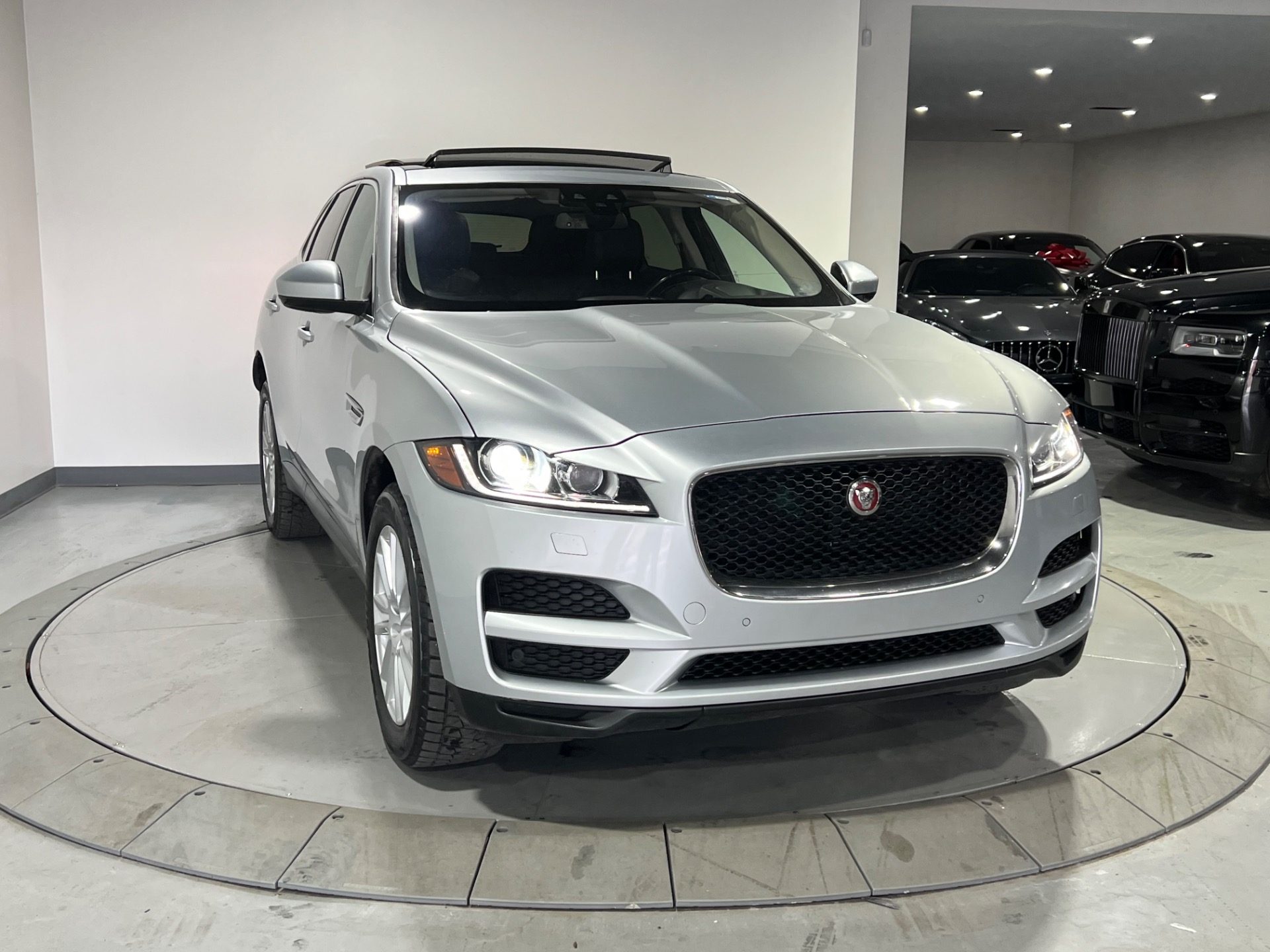 2017 Jaguar F Pace 35t Prestige Awd
