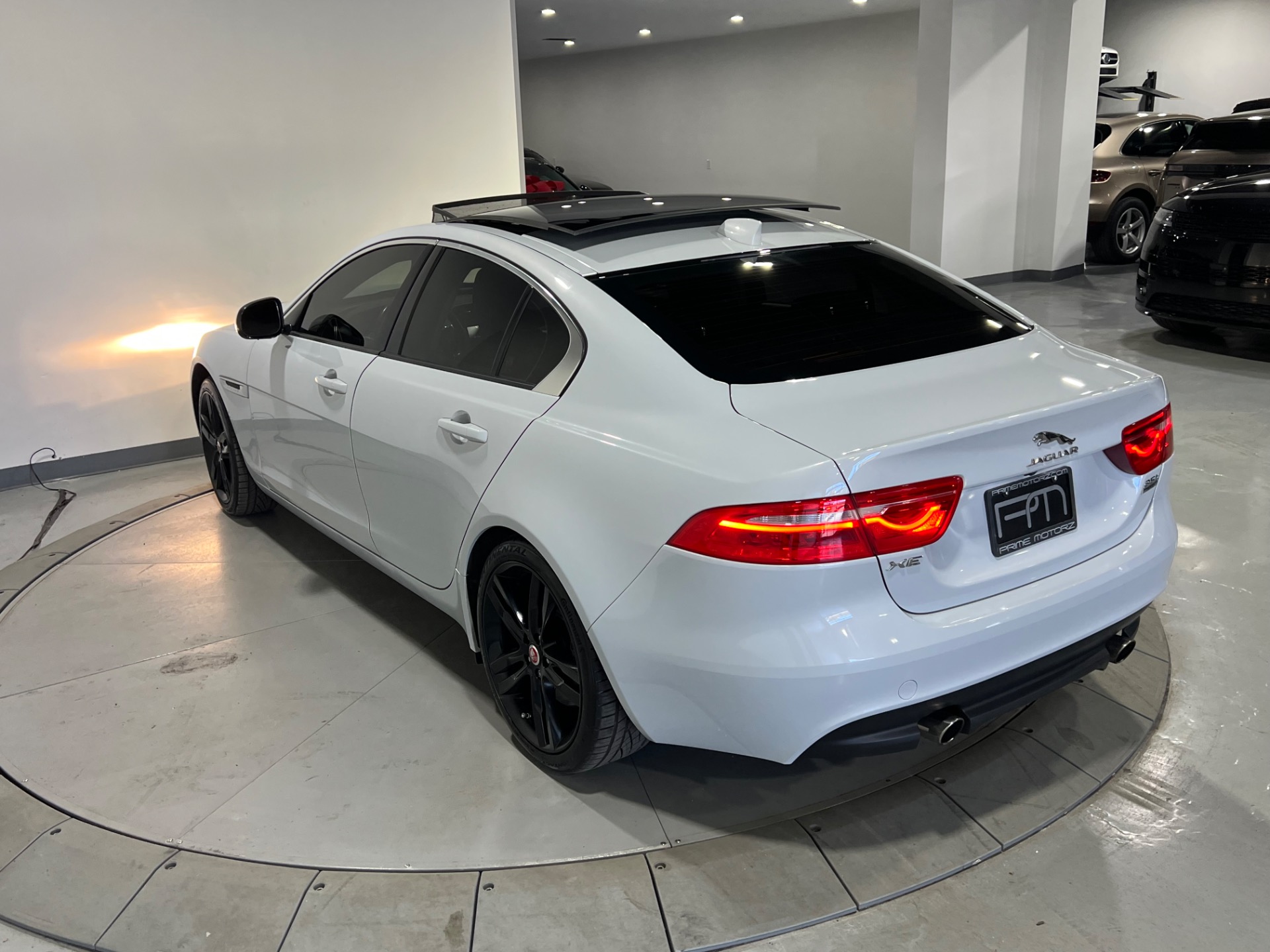 Used 2017 Glacier White Metallic Jaguar XE PREMIUM 35T AWD 35t Premium For Sale (Sold) | Prime ...