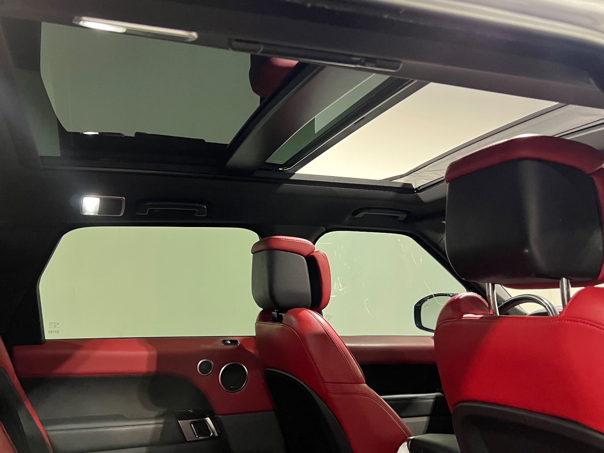 Used 2019 Fuji White Land Rover Range Rover Sport HSE DYNAMIC 4DR SUV ...