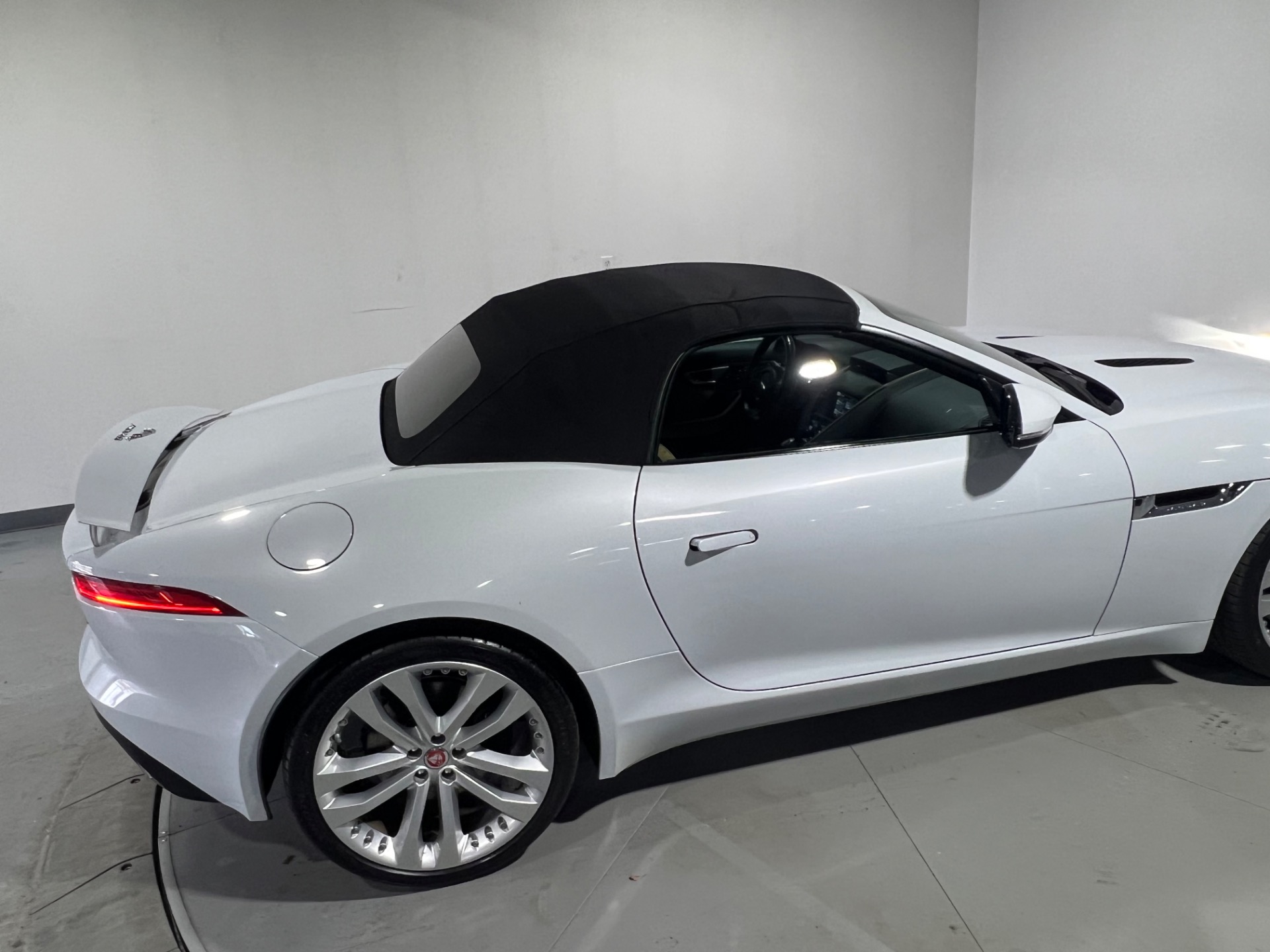 Used 2016 Glacier White Metallic Jaguar F-TYPE S Convertible S For Sale ...