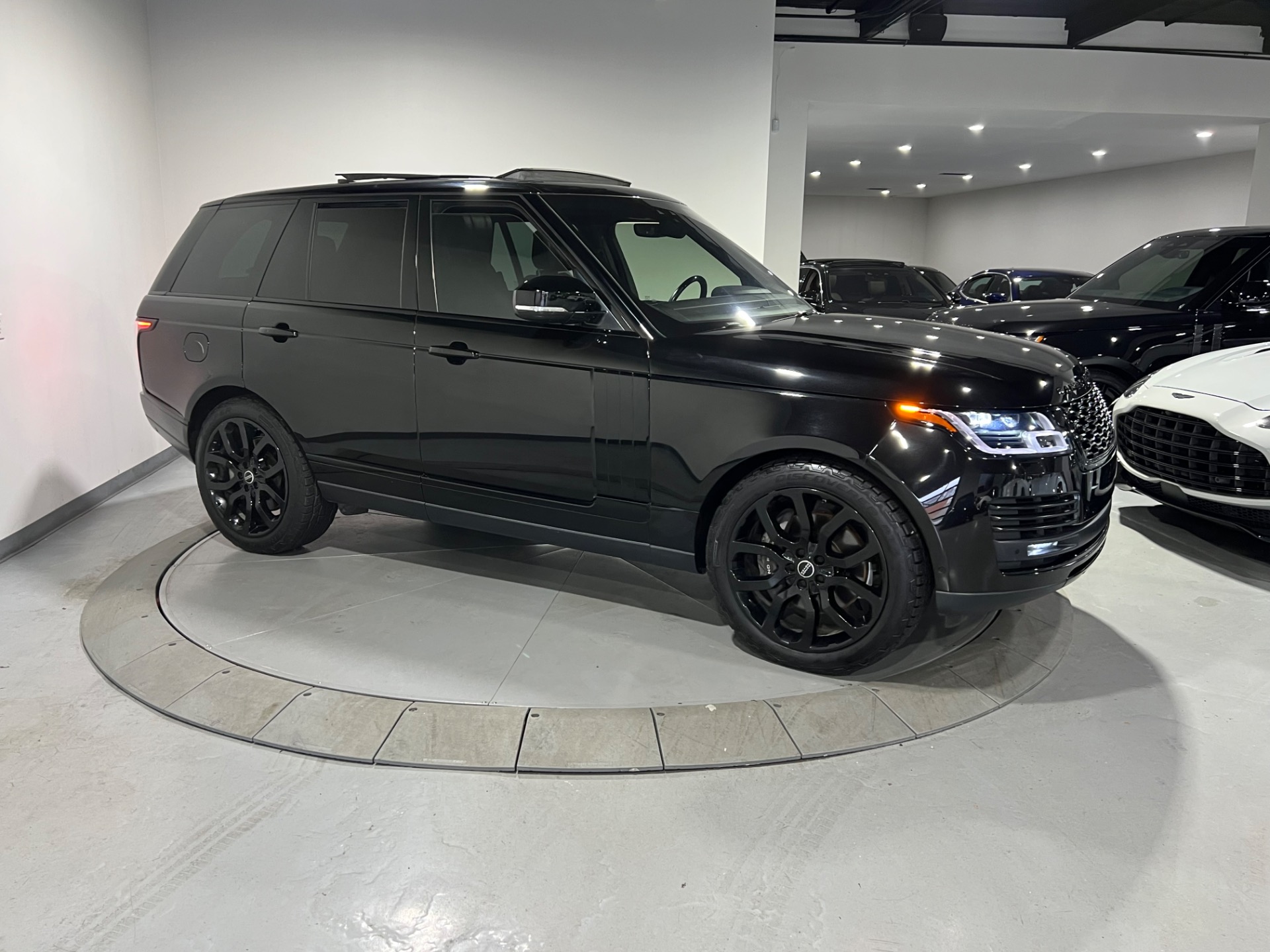 Used 2019 Santorini Black Metallic Land Rover Range Rover HSE AWD HSE ...