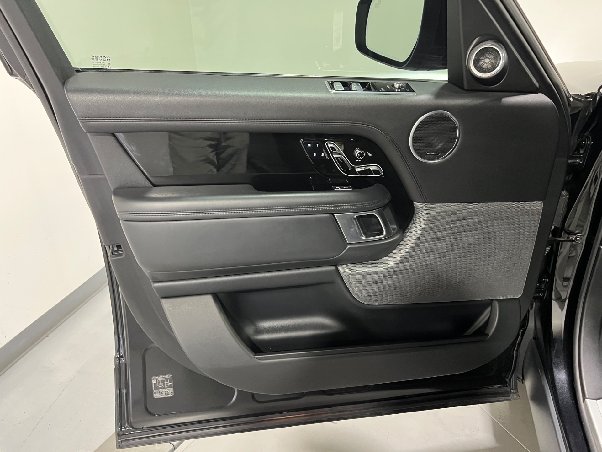 Used 2019 Santorini Black Metallic Land Rover Range Rover HSE AWD HSE ...