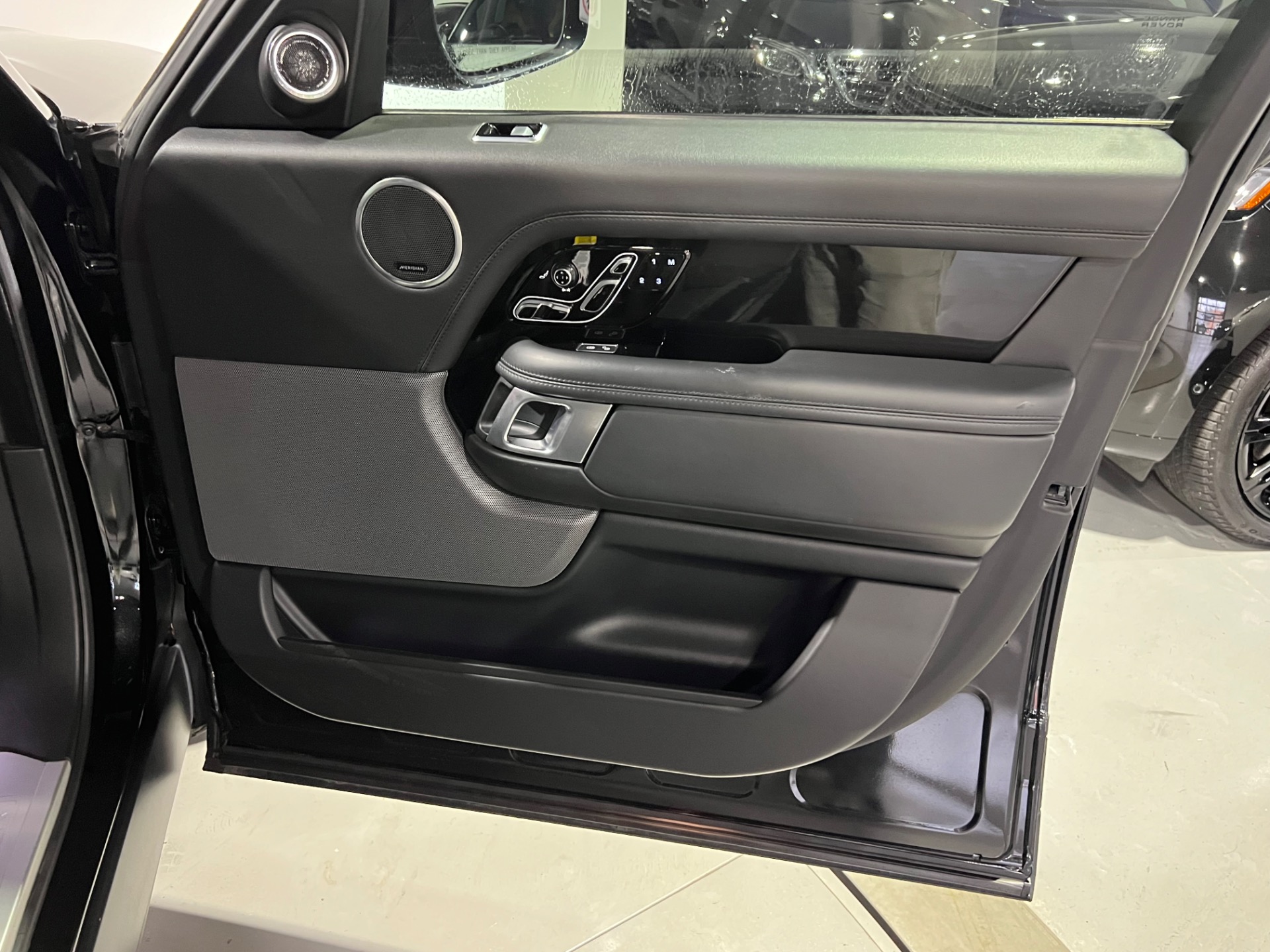 Used 2019 Santorini Black Metallic Land Rover Range Rover HSE AWD HSE ...