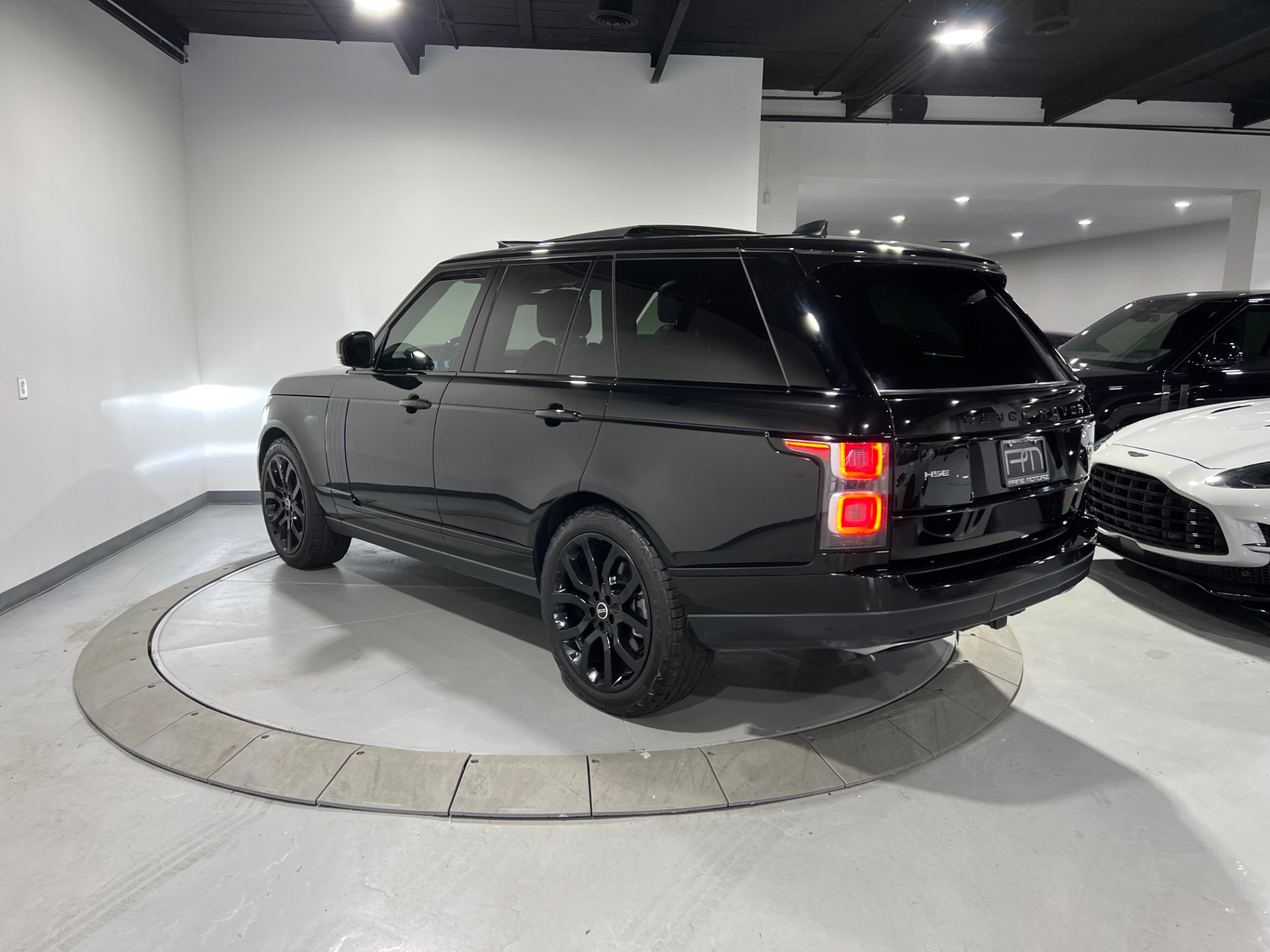 Used 2019 Santorini Black Metallic Land Rover Range Rover HSE AWD HSE ...