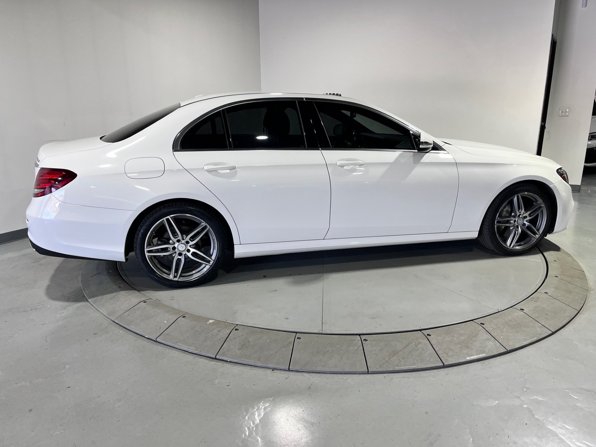 Used 2017 Polar White Mercedes-Benz E-Class E300 4MATIC AWD E 300 ...