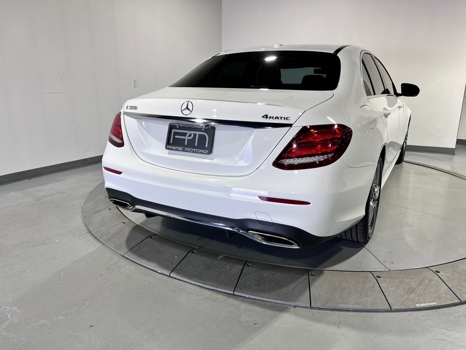 Used 2017 Polar White Mercedes-Benz E-Class E300 4MATIC AWD E 300 ...