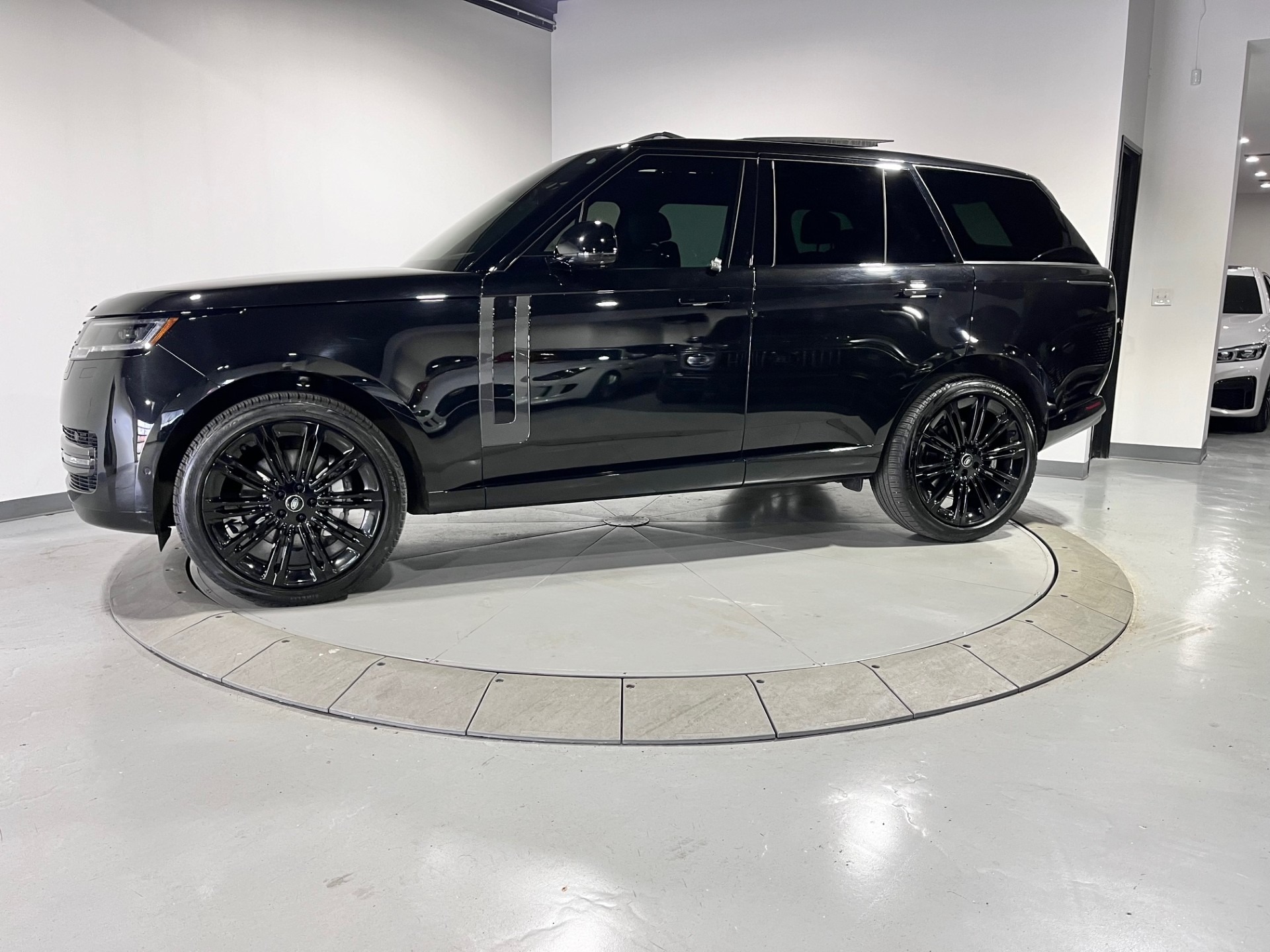 Used 2024 Santorini Black Metallic Land Rover Range Rover P400 AWD P400 ...