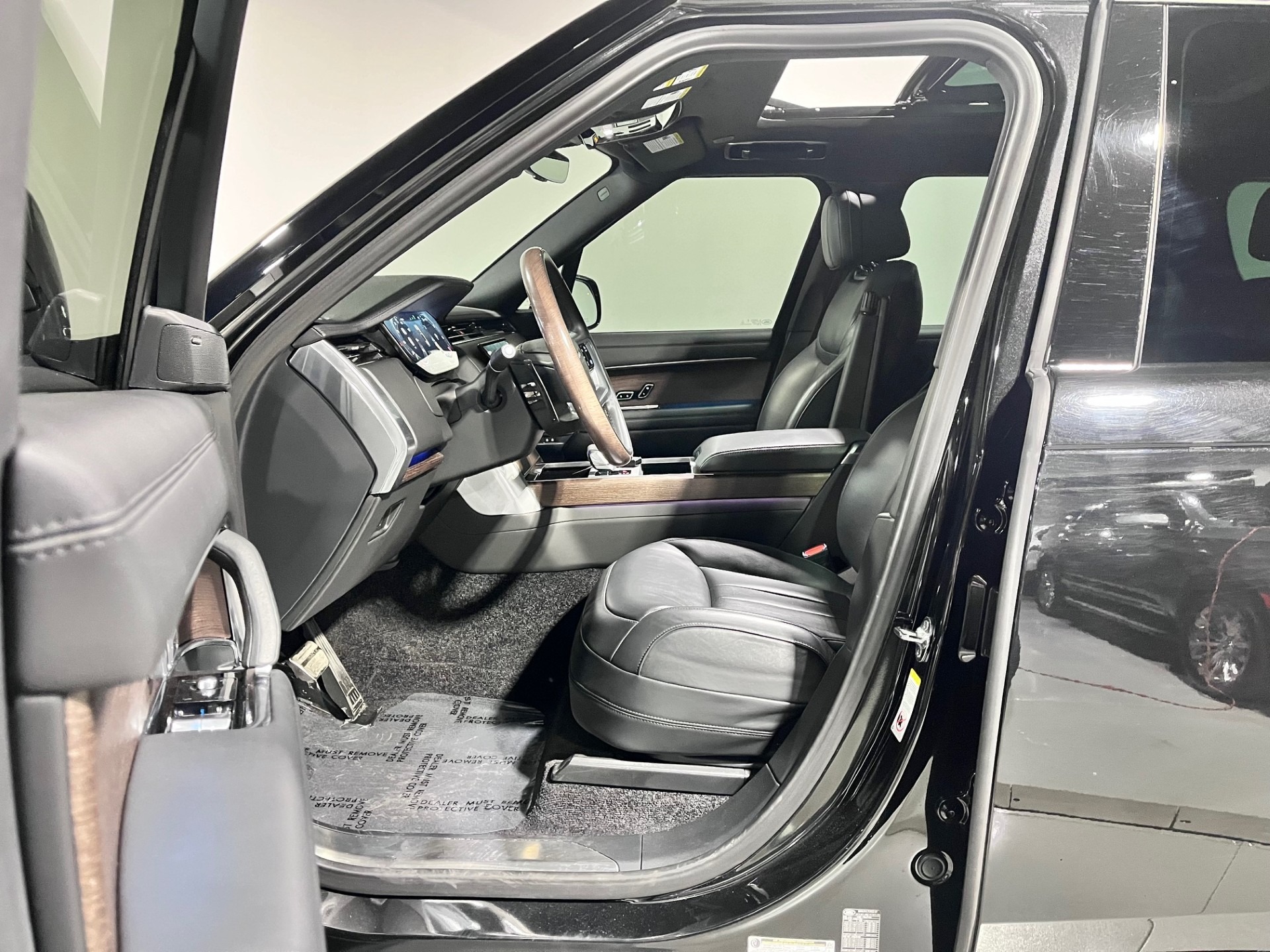 Used 2024 Santorini Black Metallic Land Rover Range Rover P400 AWD P400 ...