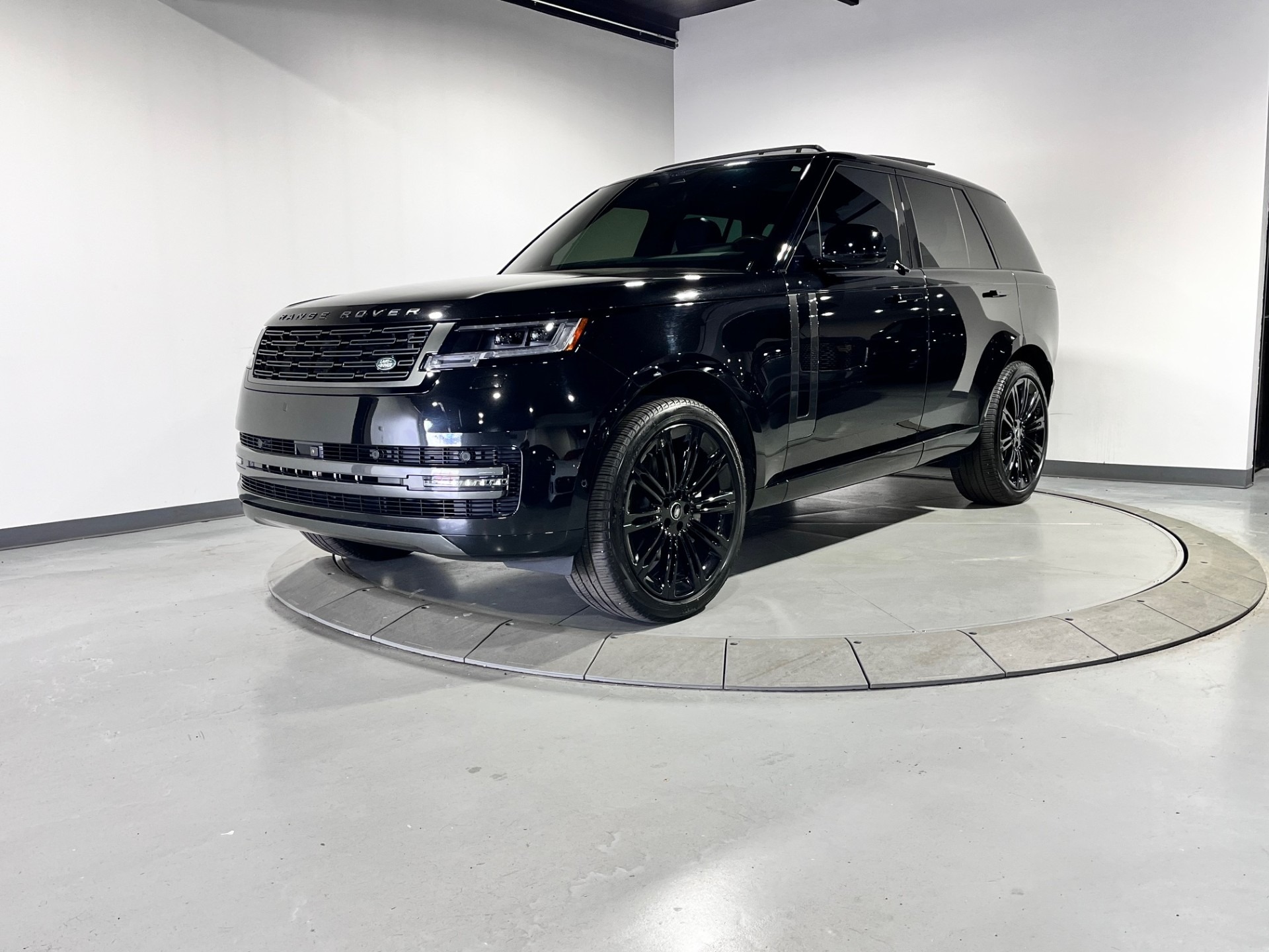 Used 2024 Santorini Black Metallic Land Rover Range Rover P400 AWD P400 ...