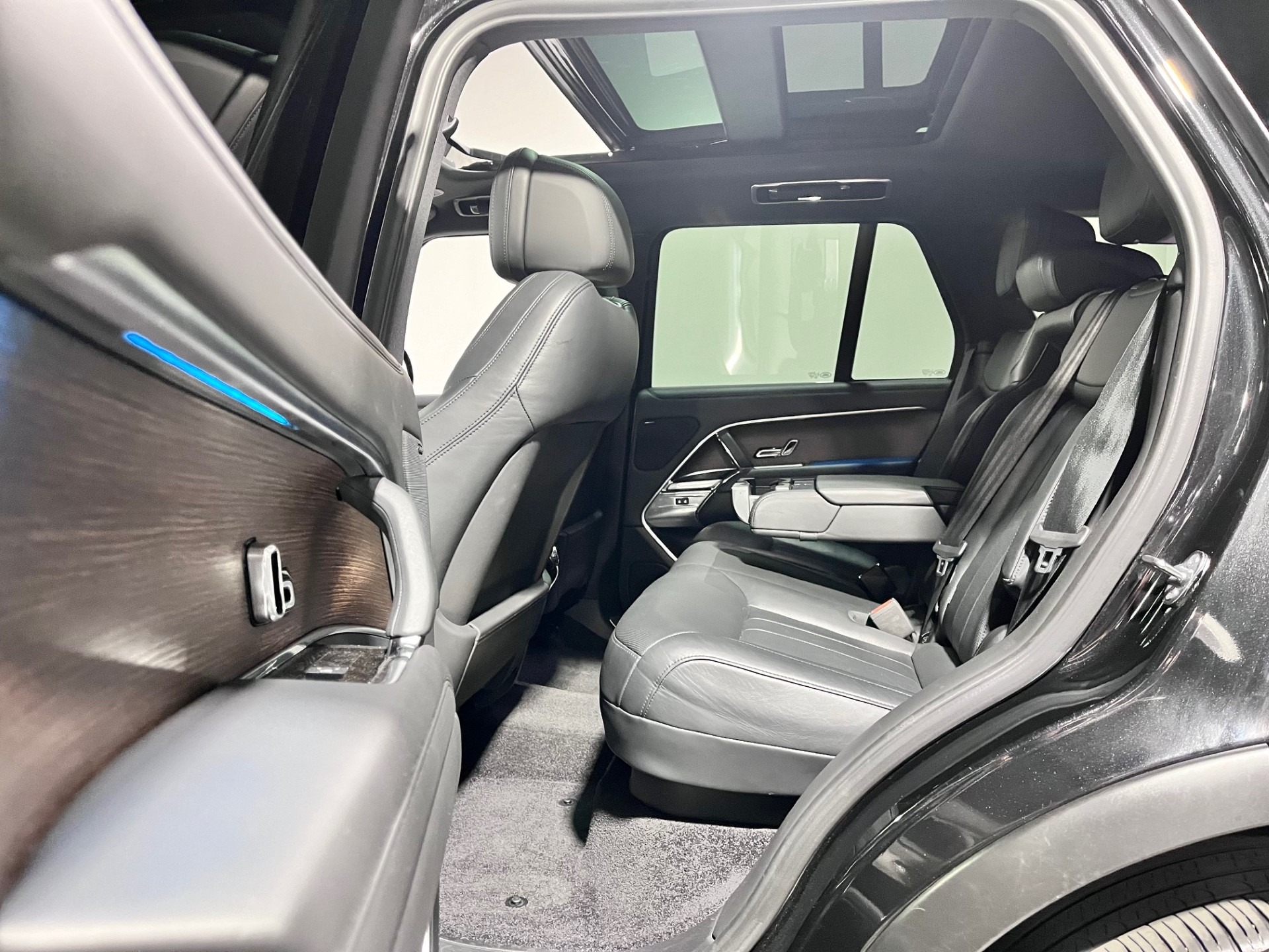 Used 2024 Santorini Black Metallic Land Rover Range Rover P400 AWD P400 ...