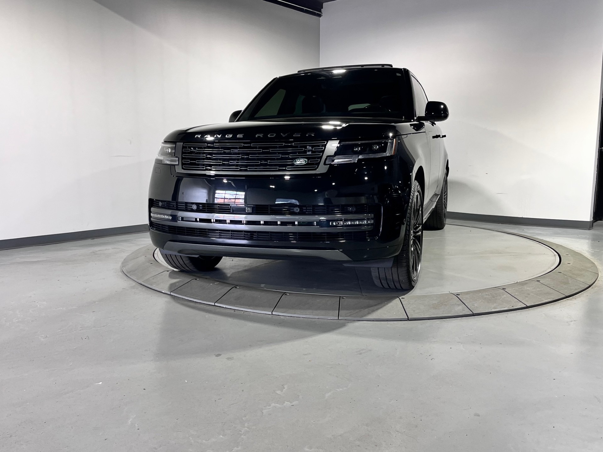 Used 2024 Santorini Black Metallic Land Rover Range Rover P400 AWD P400 ...