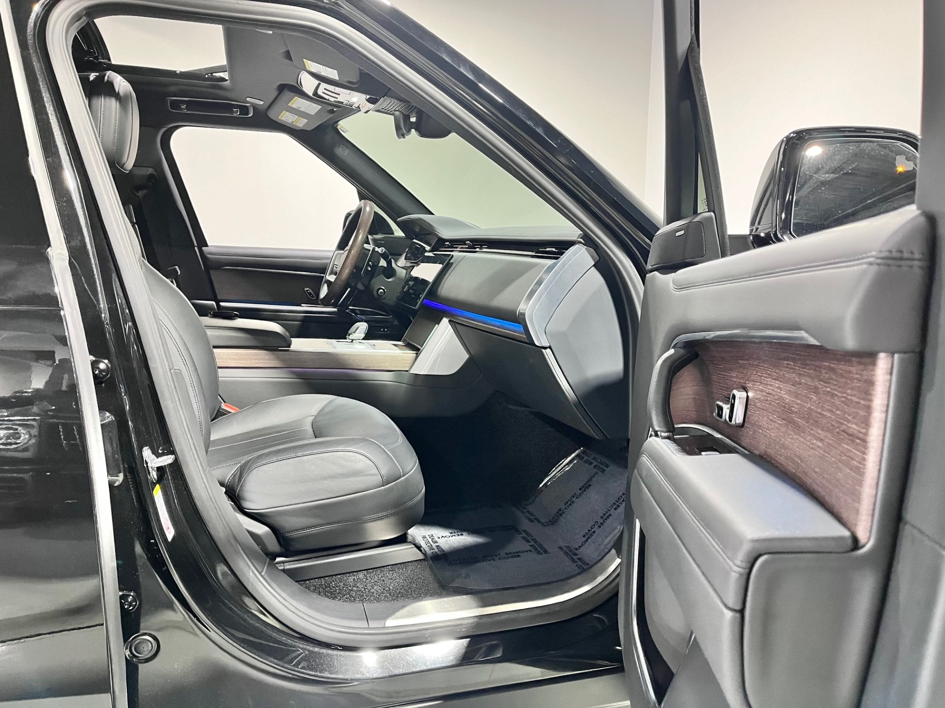 Used 2024 Santorini Black Metallic Land Rover Range Rover P400 AWD P400 ...