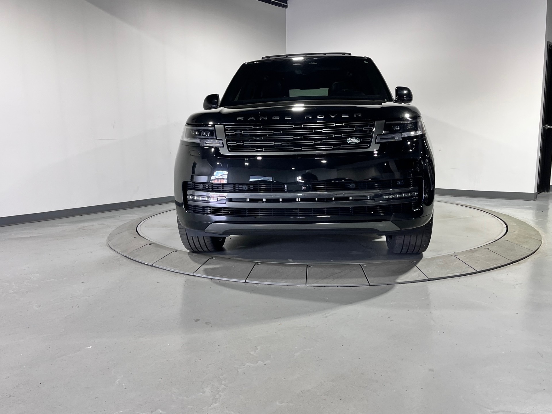 Used 2024 Santorini Black Metallic Land Rover Range Rover P400 AWD P400 ...