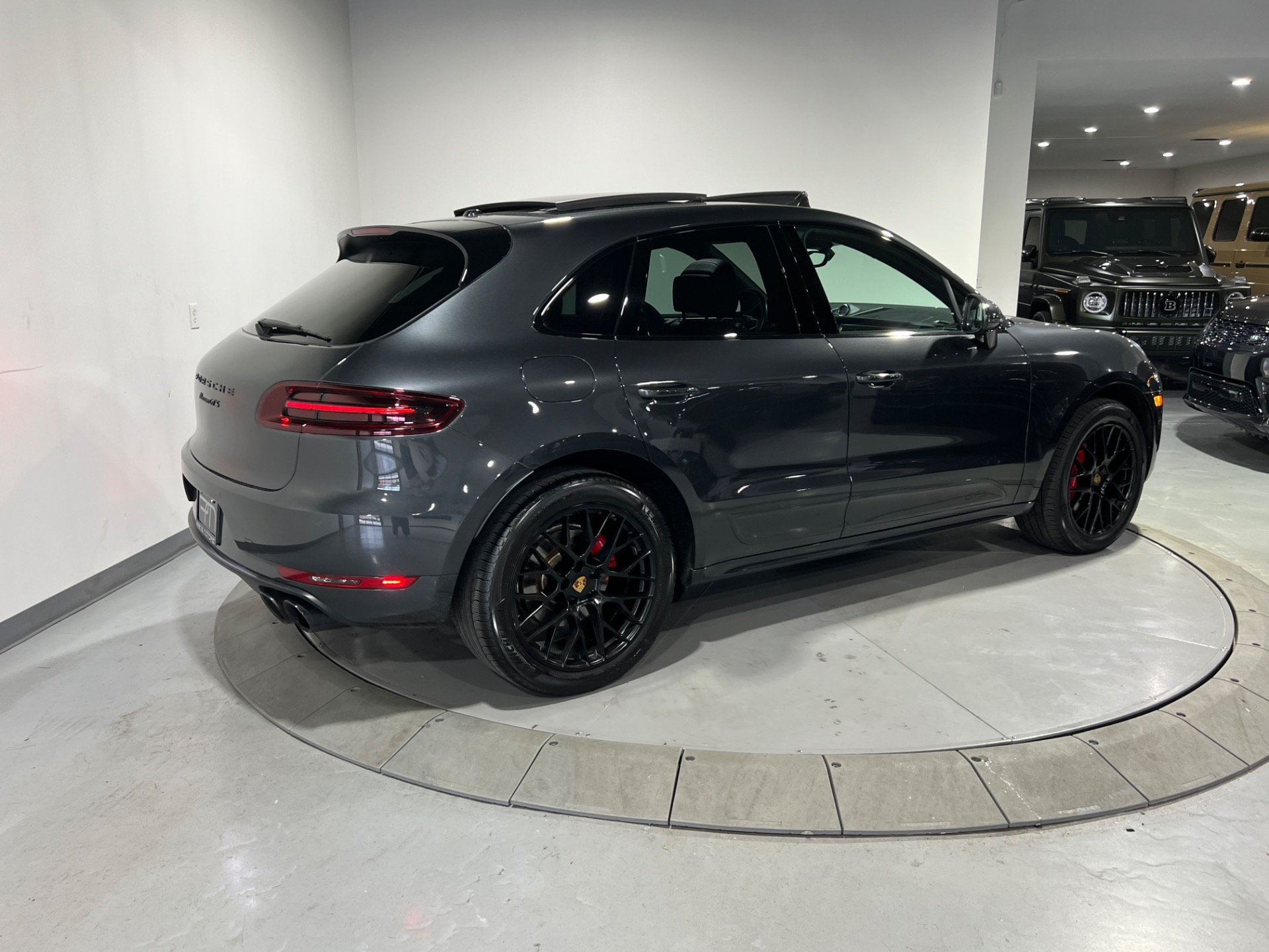 Used 2018 Agate Grey Metallic Porsche Macan GTS AWD GTS For Sale (Sold ...