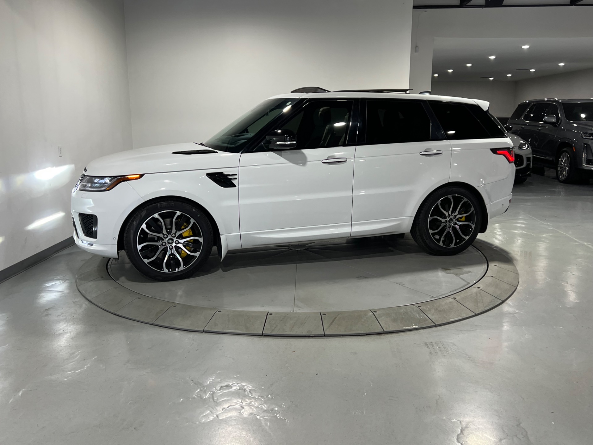 Used 2019 Fuji White Land Rover Range Rover Sport HSE Dynamic AWD HSE ...
