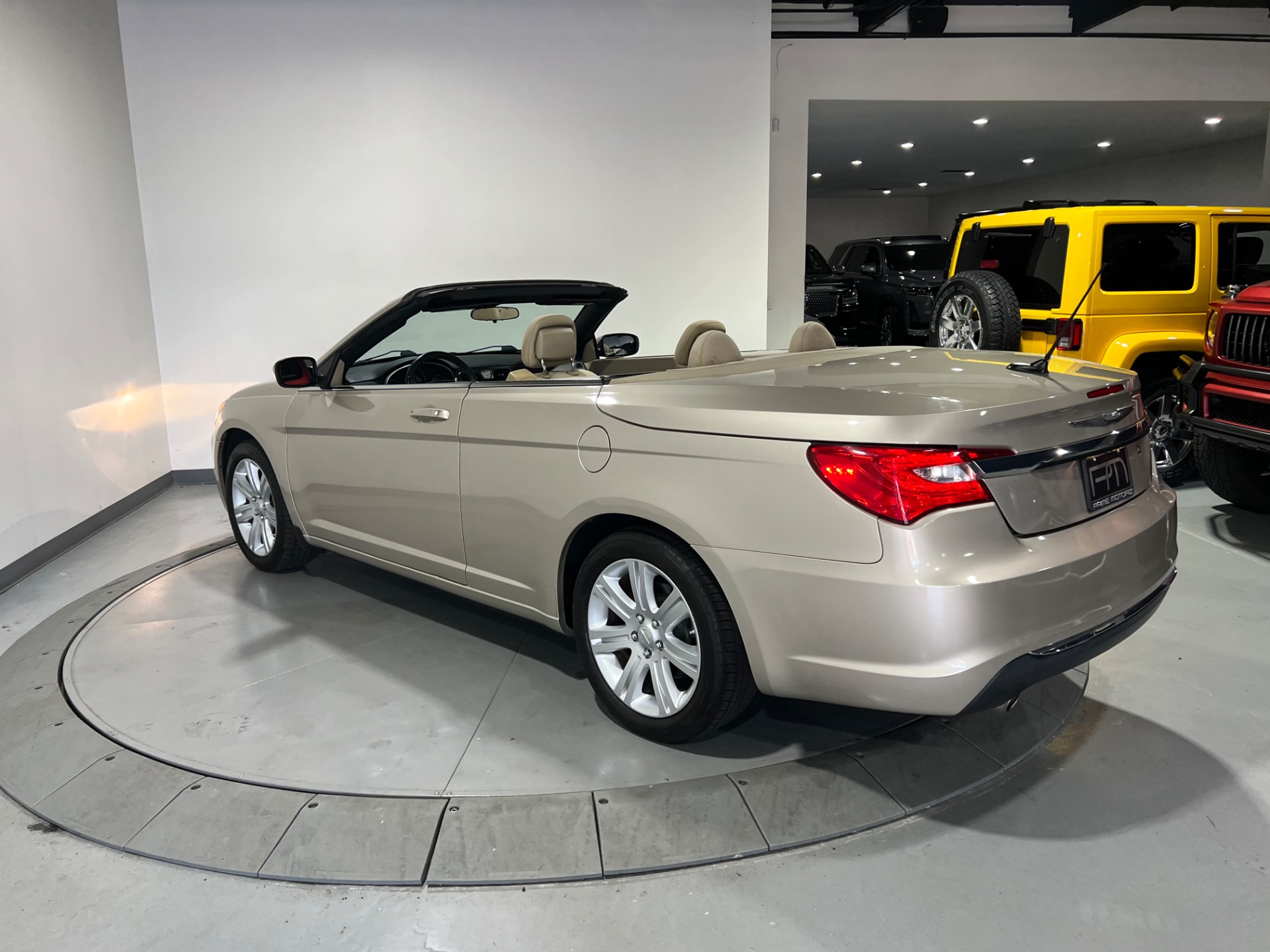 Used 2013 Cashmere Pearl Coat Chrysler 200 TOURING CONVERTIBLE V6 ...