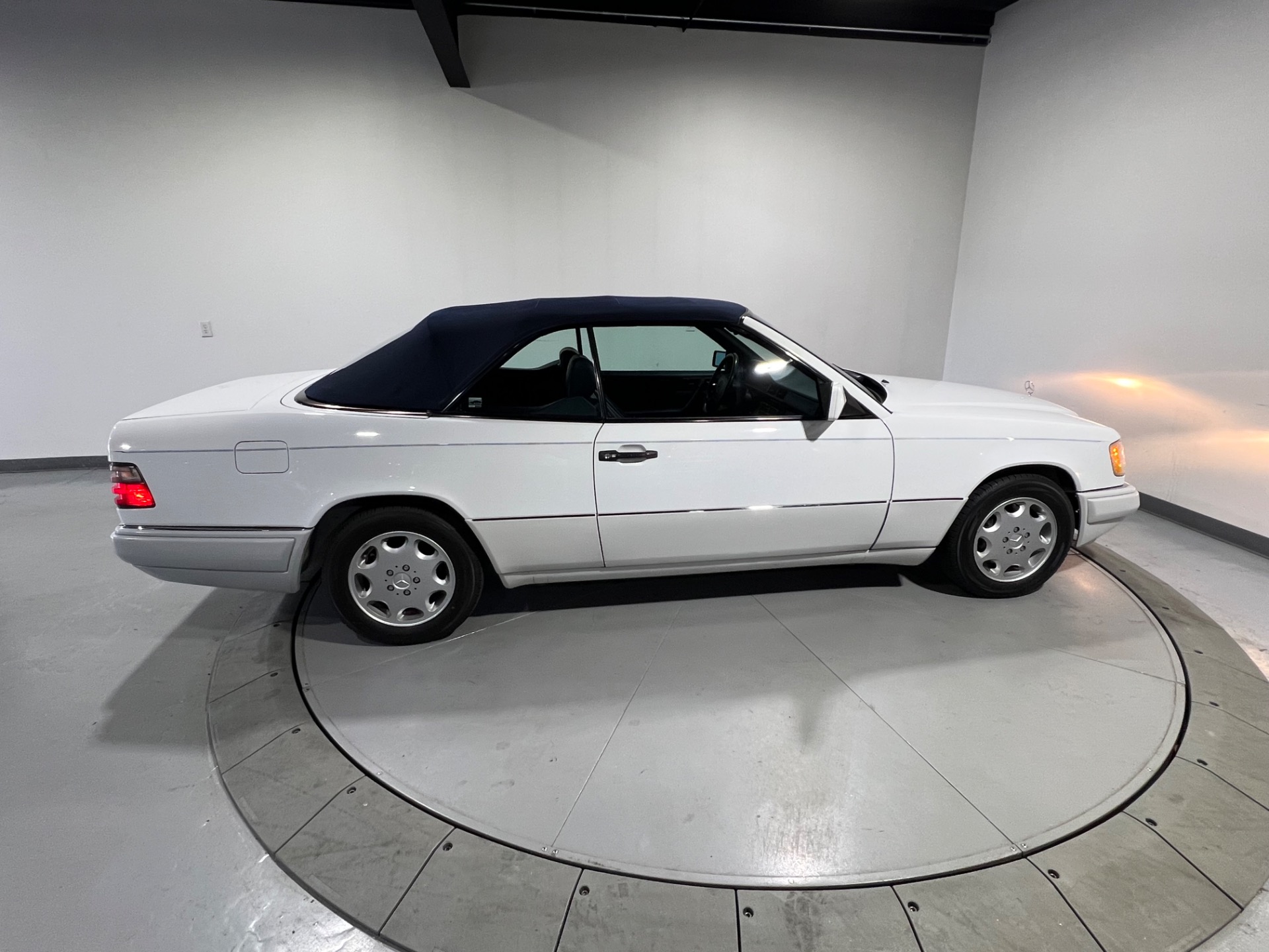 Used 1994 Polar White Mercedes-Benz E-Class E320 CONVERTIBLE E 320 For ...