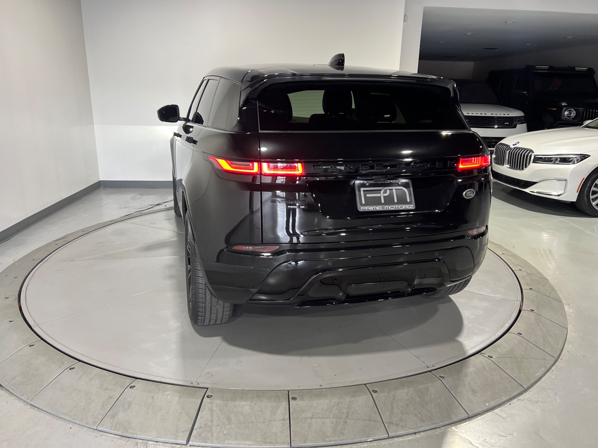 Used 2020 Santorini Black Metallic Land Rover Range Rover Evoque SE AWD ...