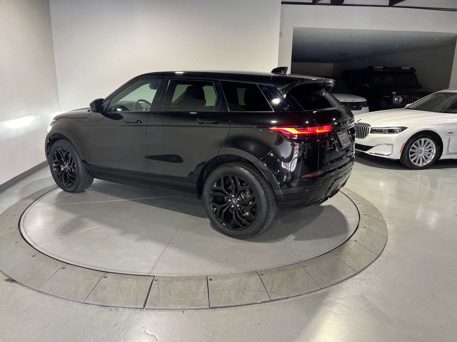 Used 2020 Santorini Black Metallic Land Rover Range Rover Evoque SE AWD ...