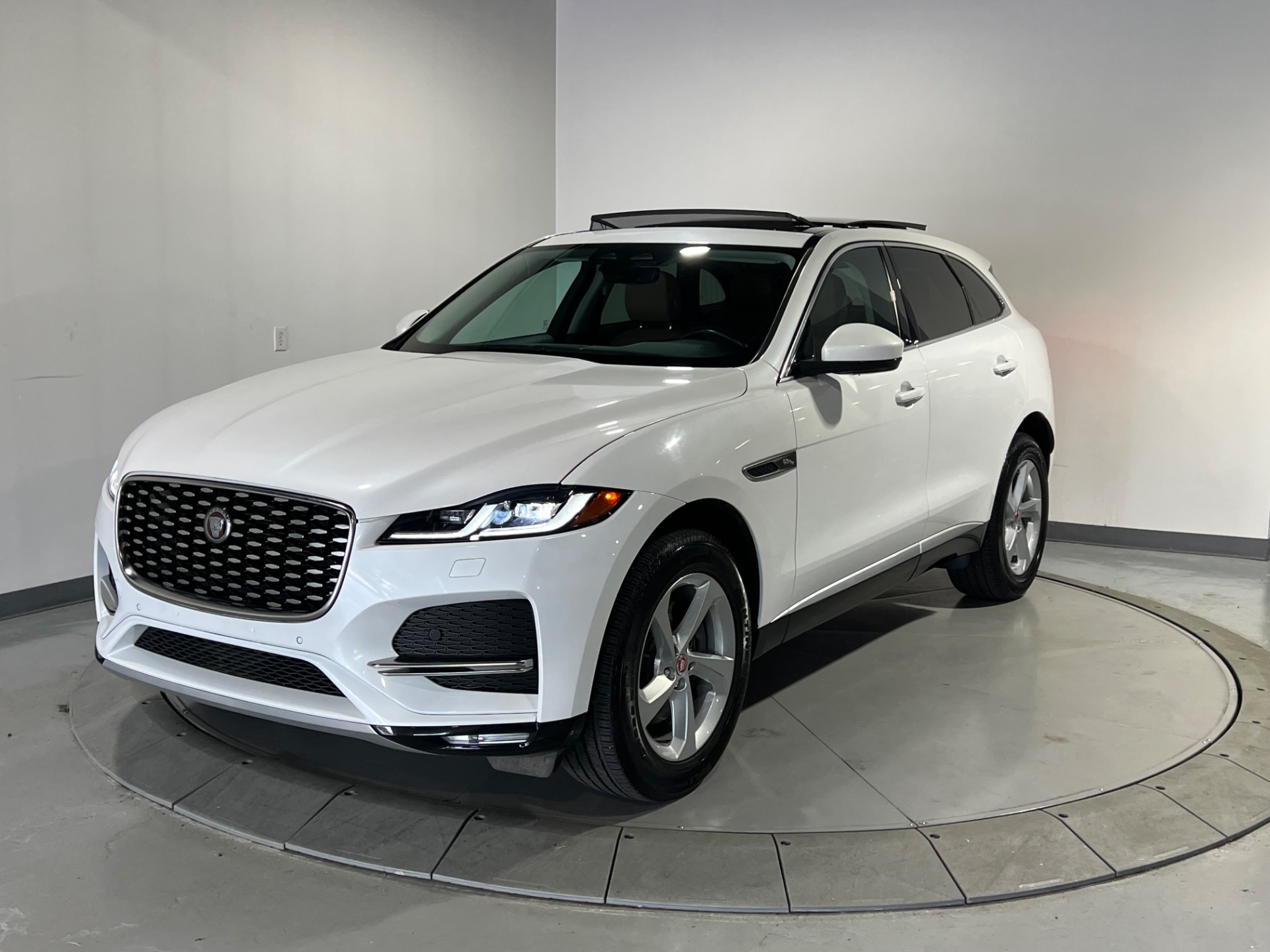 Used 2023 Ostuni Pearl White Metallic Jaguar F-PACE P250 S AWD P250 S ...
