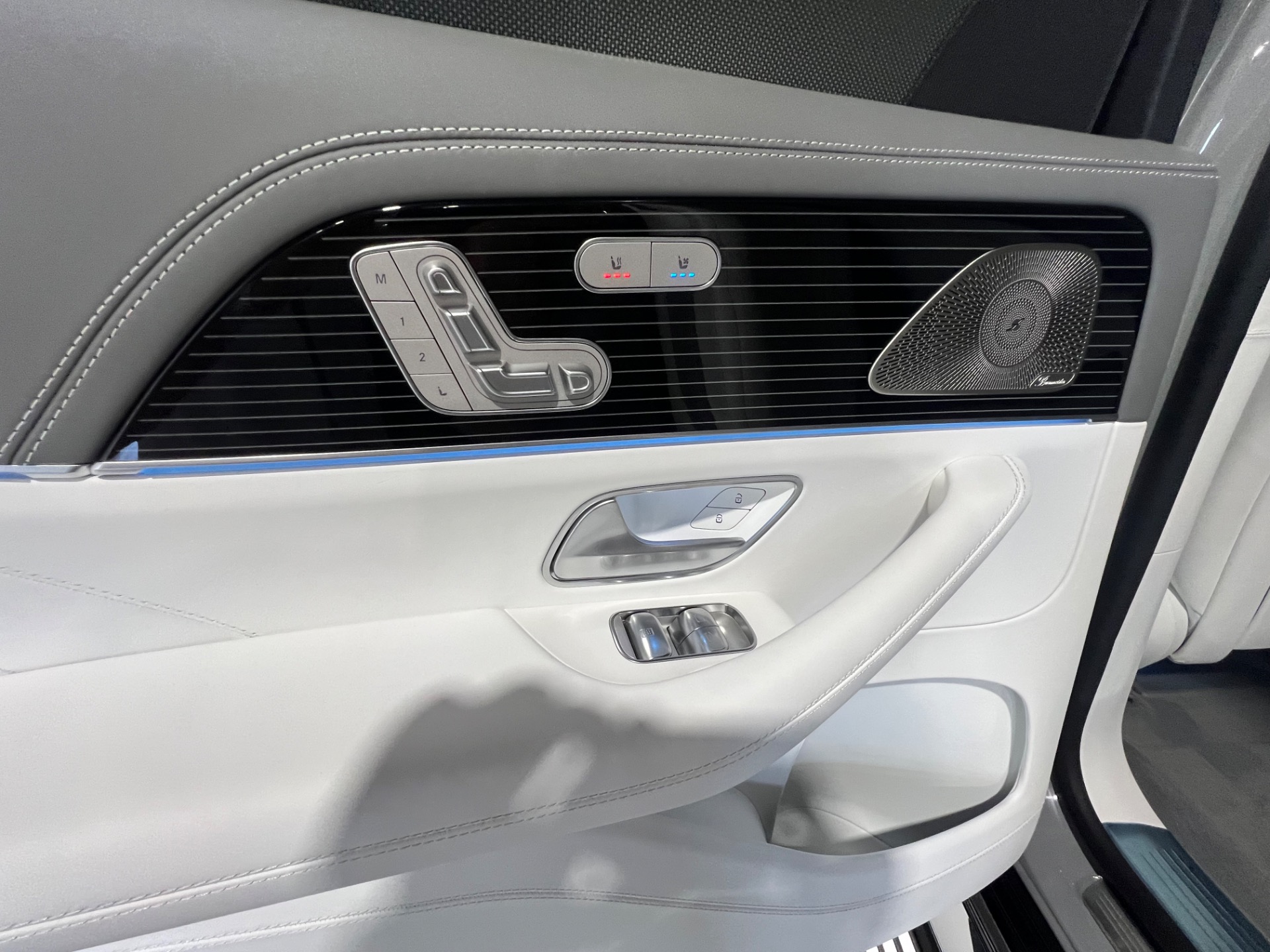 Used 2025 MANUFAKTUR Alpine Grey Mercedes-Benz GLS 600 MAYBACH 4MATIC ...