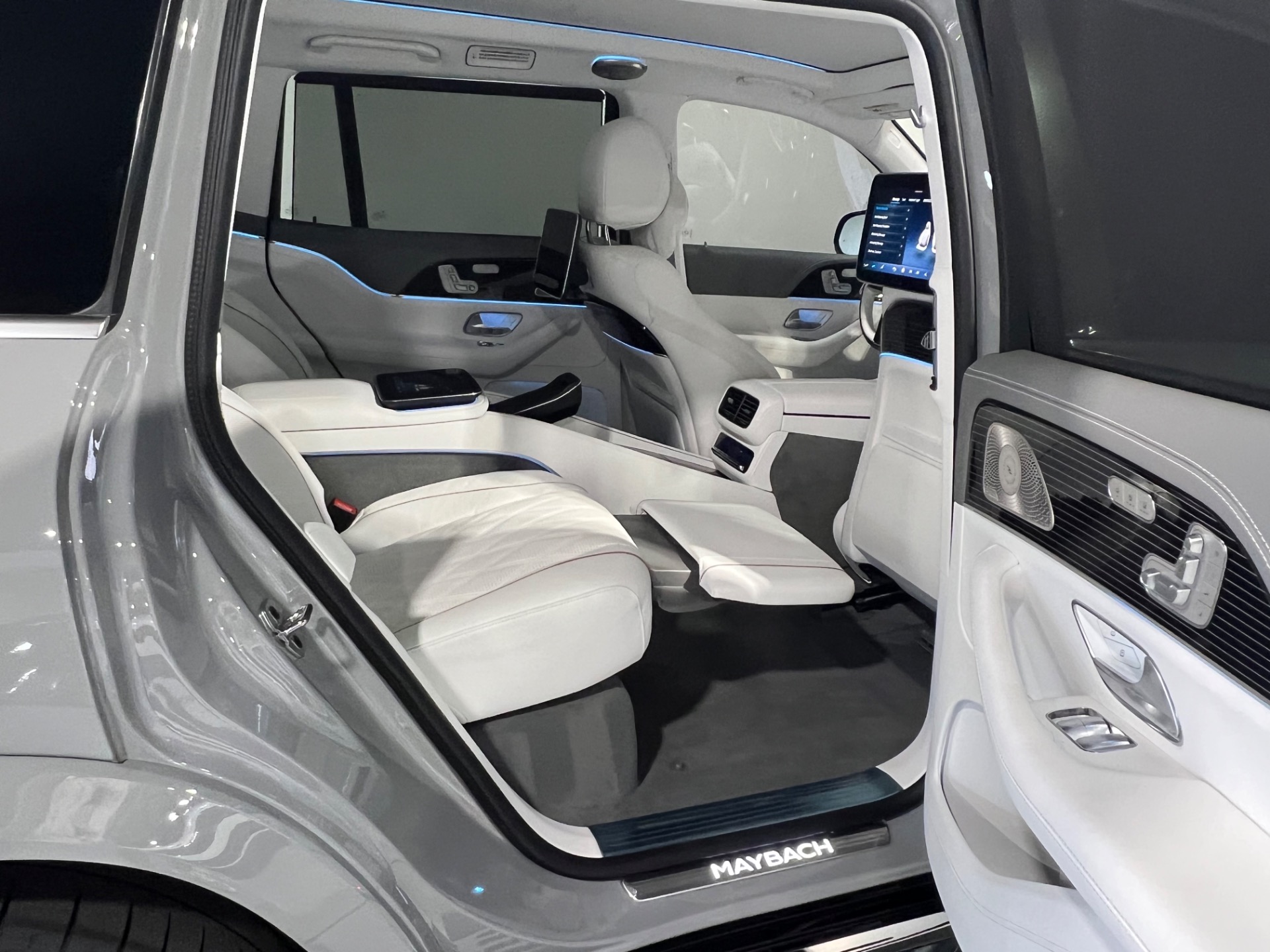 Used 2025 MANUFAKTUR Alpine Grey Mercedes-Benz GLS 600 MAYBACH 4MATIC ...