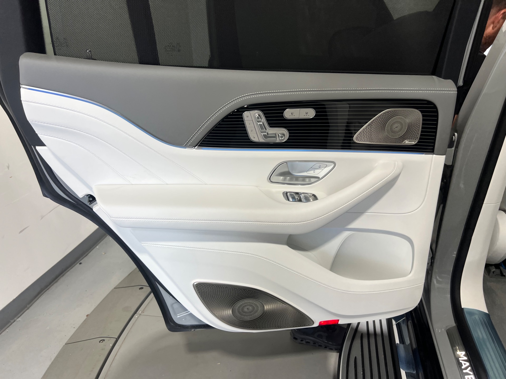 Used 2025 MANUFAKTUR Alpine Grey Mercedes-Benz GLS 600 MAYBACH 4MATIC ...