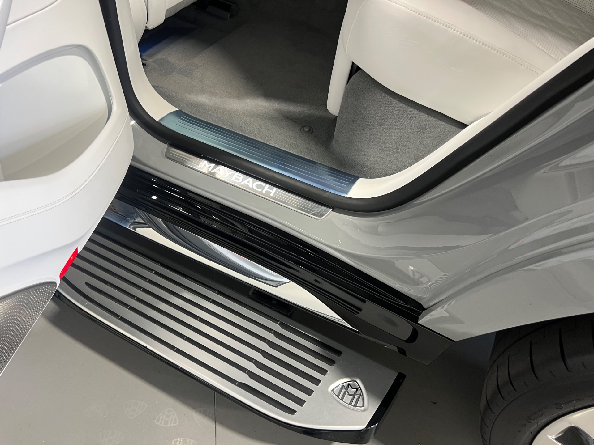 Used 2025 MANUFAKTUR Alpine Grey Mercedes-Benz GLS 600 MAYBACH 4MATIC ...