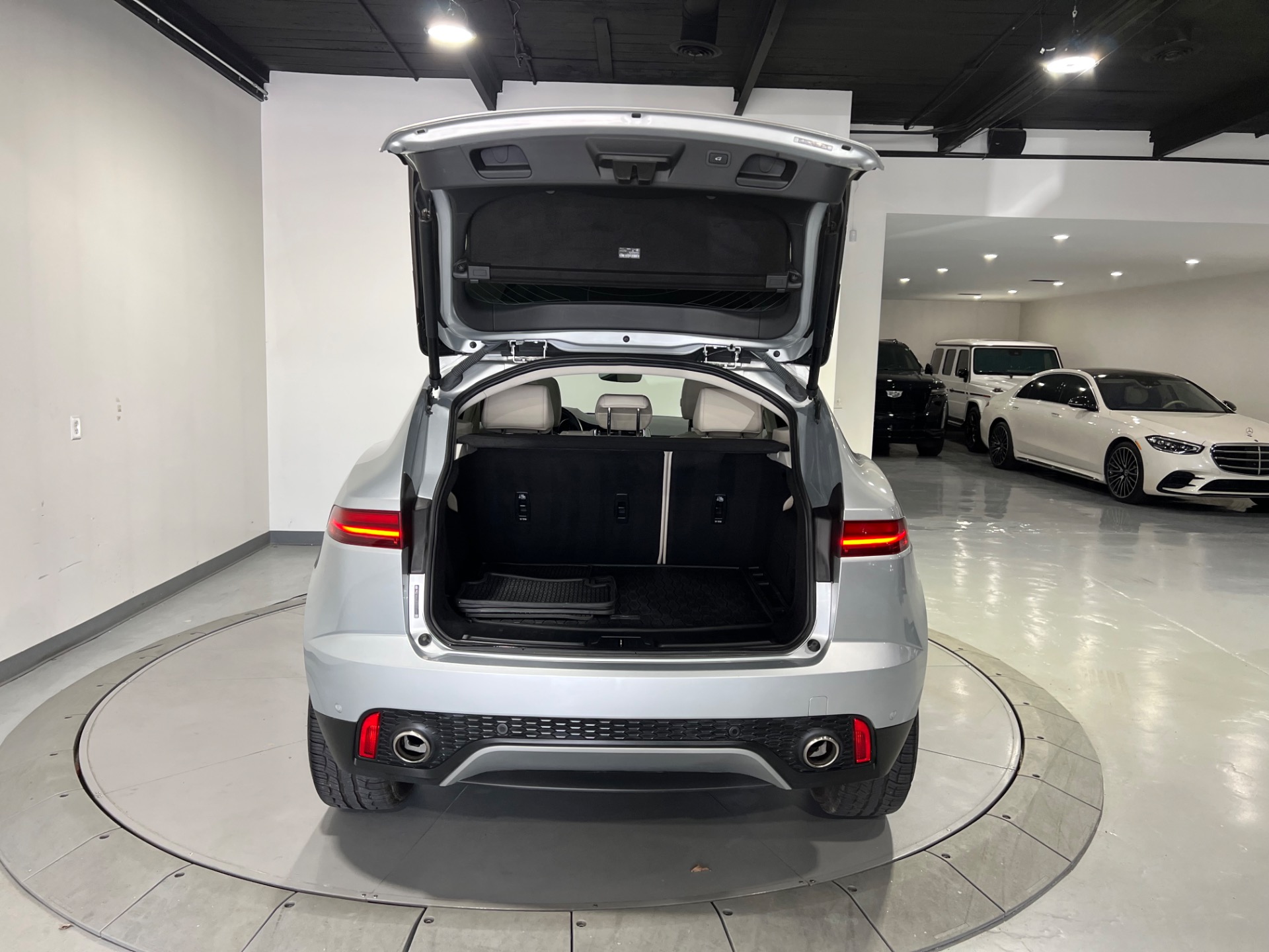 Used 2020 Indus Silver Metallic Jaguar E-PACE AWD P250 SE For Sale ...