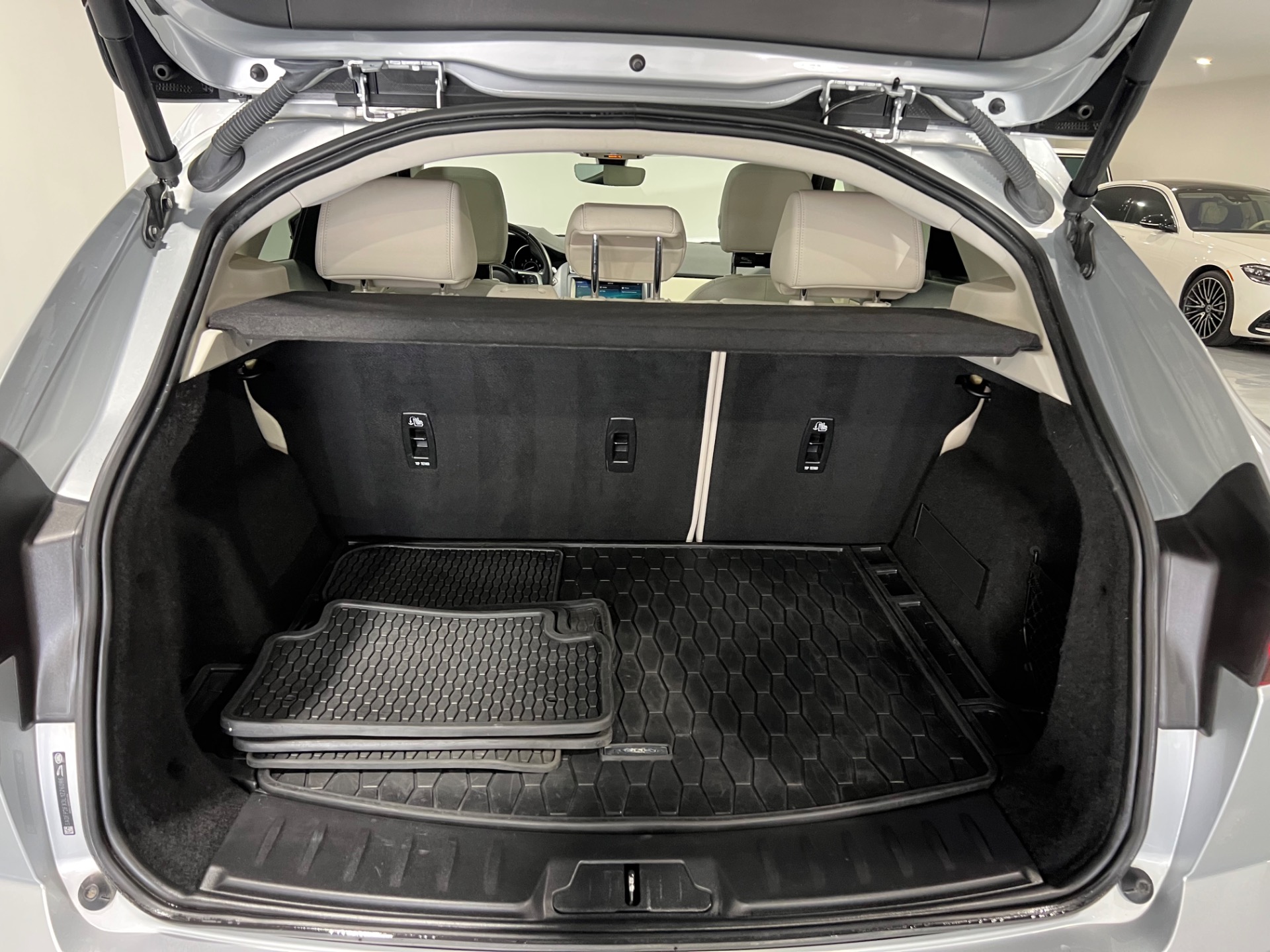 Used 2020 Indus Silver Metallic Jaguar E-PACE AWD P250 SE For Sale ...