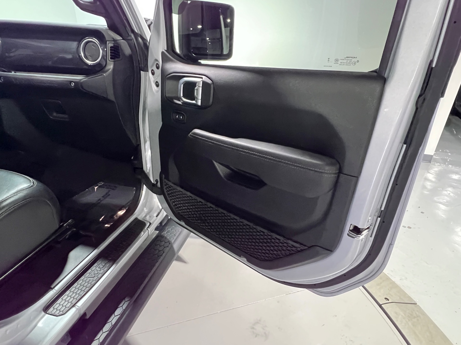 Used 2023 Silver Zynith Clear Coat Jeep Wrangler RUBICON 392 V8 4DR SUV ...