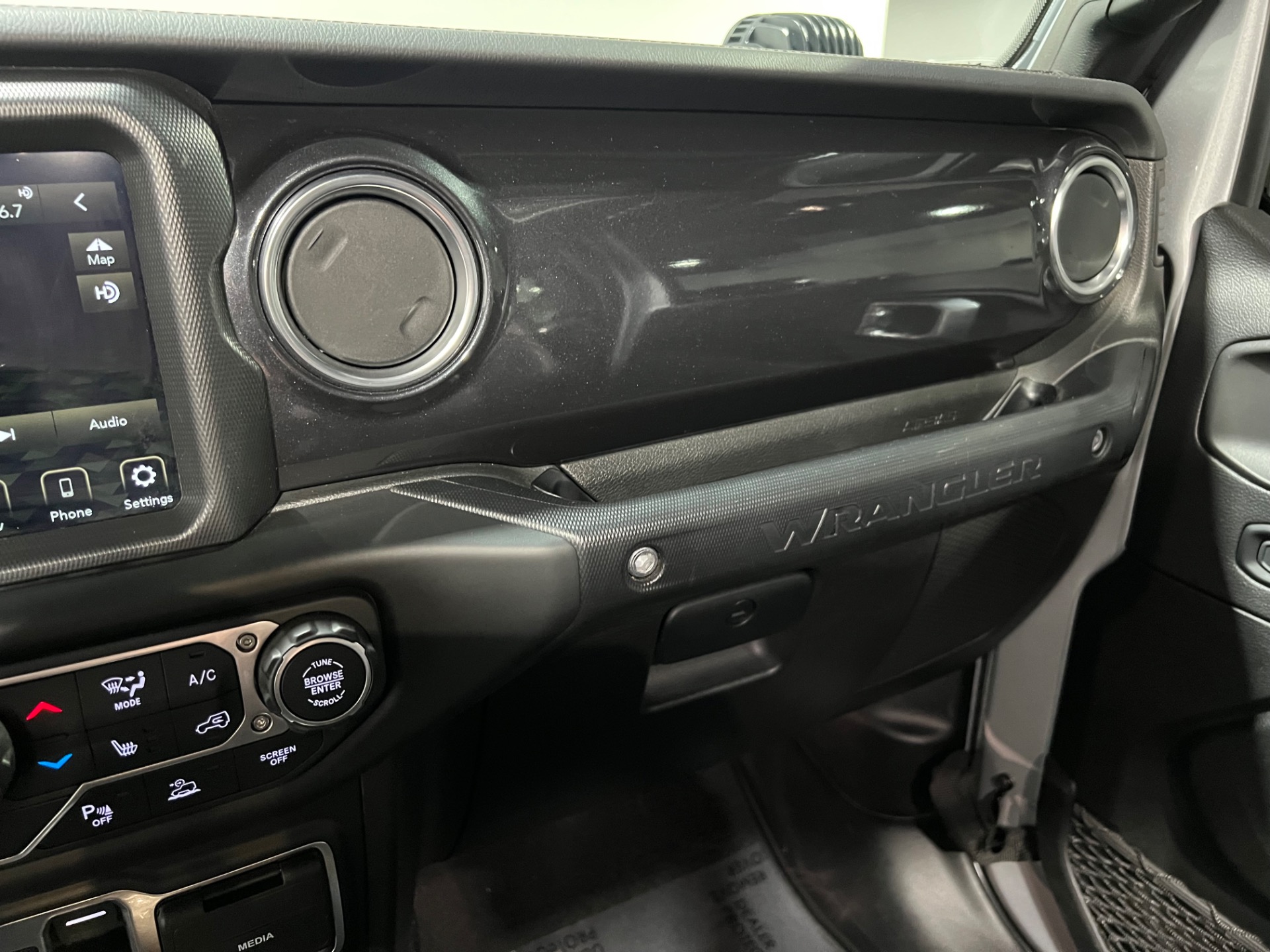 Used 2023 Silver Zynith Clear Coat Jeep Wrangler RUBICON 392 V8 4DR SUV ...