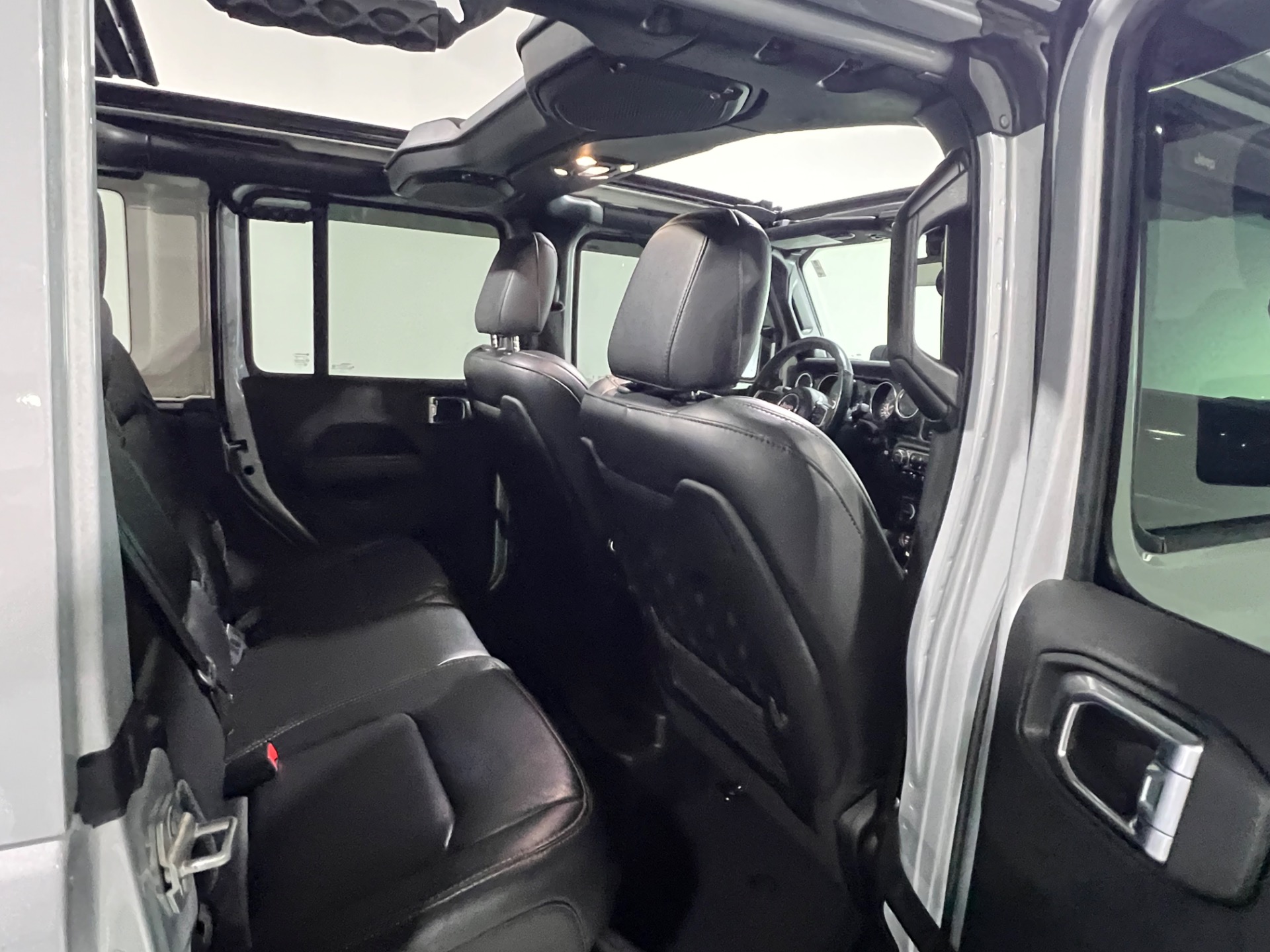 Used 2023 Silver Zynith Clear Coat Jeep Wrangler RUBICON 392 V8 4DR SUV ...