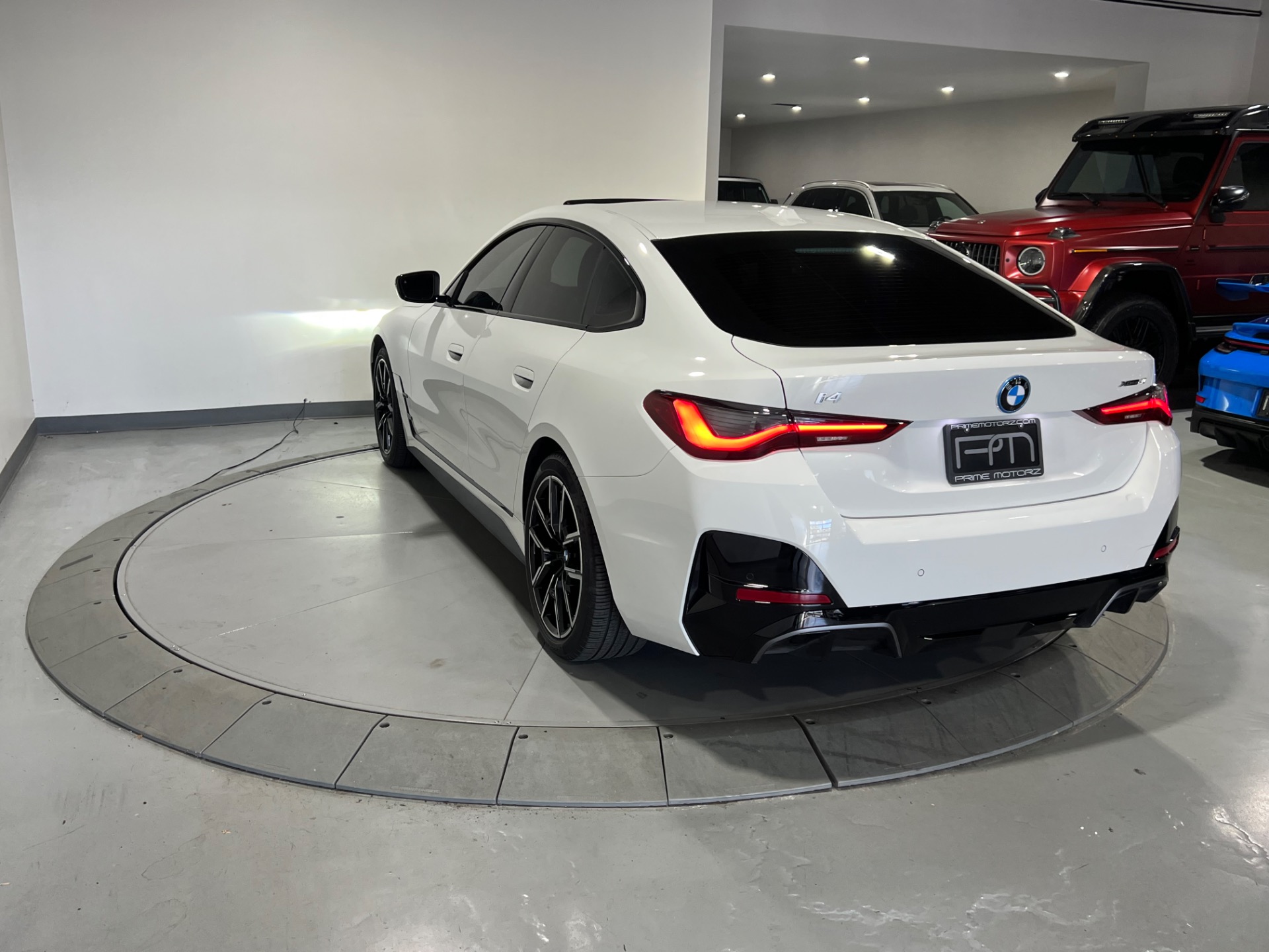 Used 2025 Alpine White BMW i4 xDrive 40 Gran Coupe M-Sport Pkg AWD ...