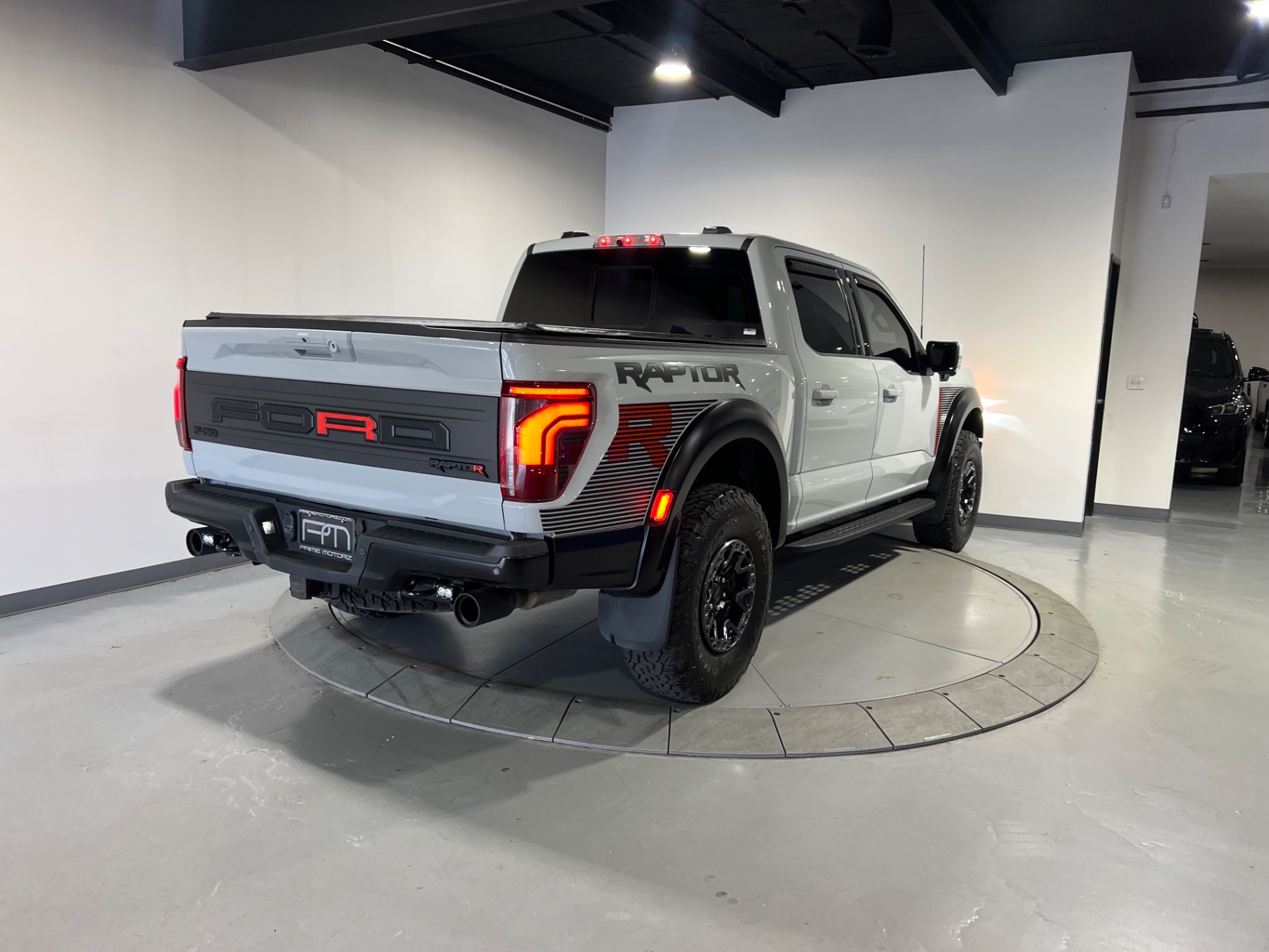 Used 2024 Avalanche Gray Ford F-150 RAPTOR R CREW 4WD 720hp Raptor For ...