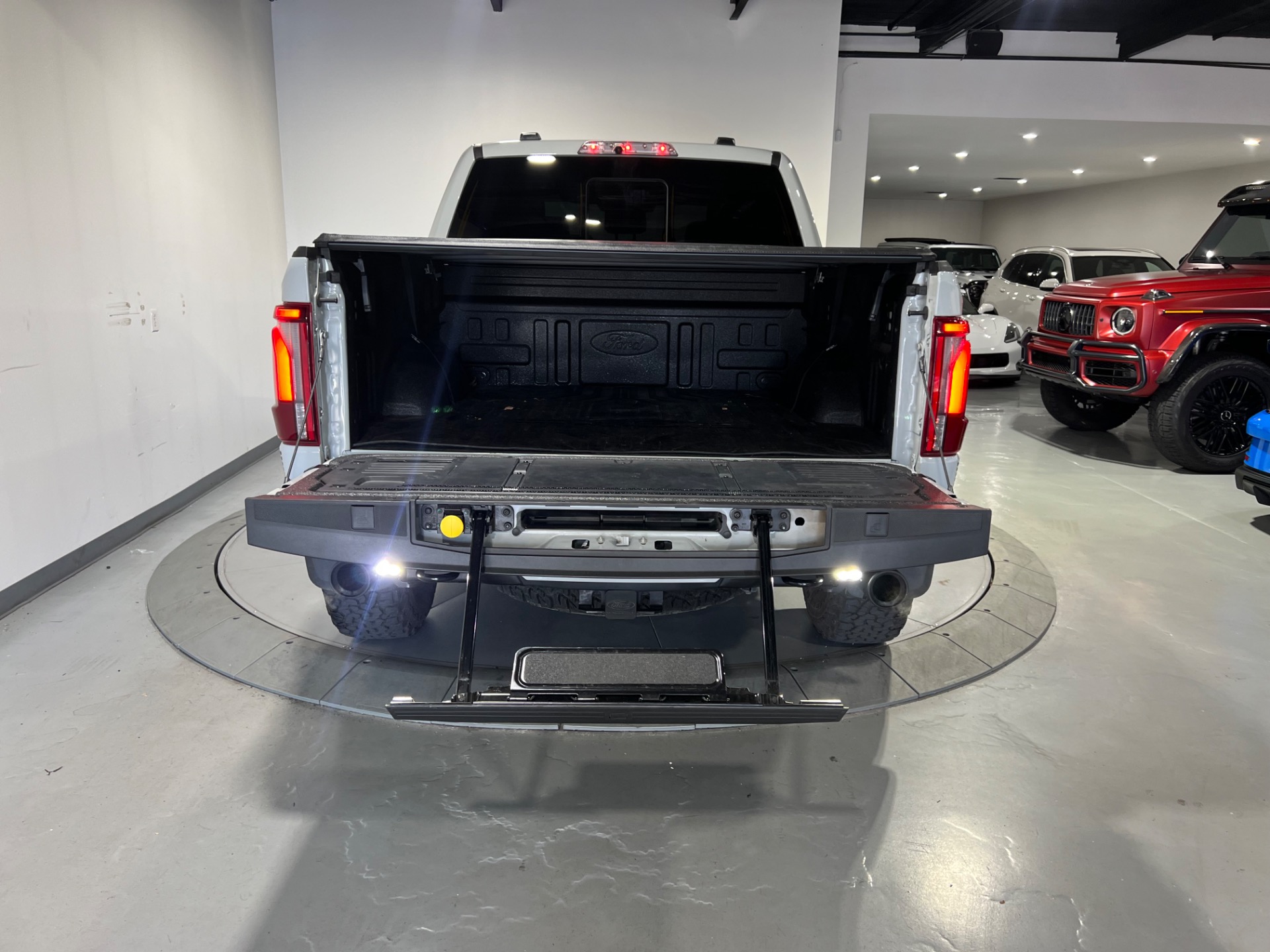Used 2024 Avalanche Gray Ford F-150 RAPTOR R CREW 4WD 720hp Raptor For ...