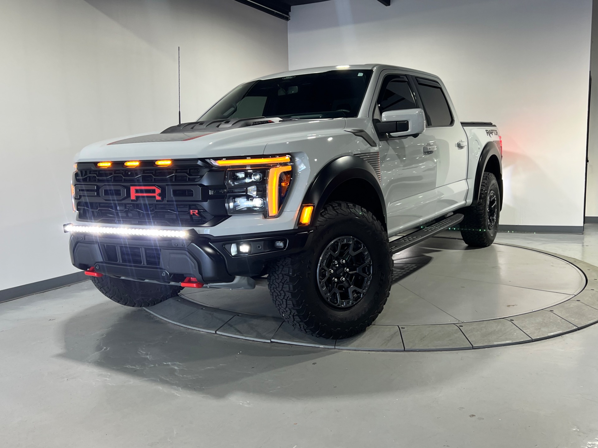Used 2024 Avalanche Gray Ford F-150 RAPTOR R CREW 4WD 720hp Raptor For ...